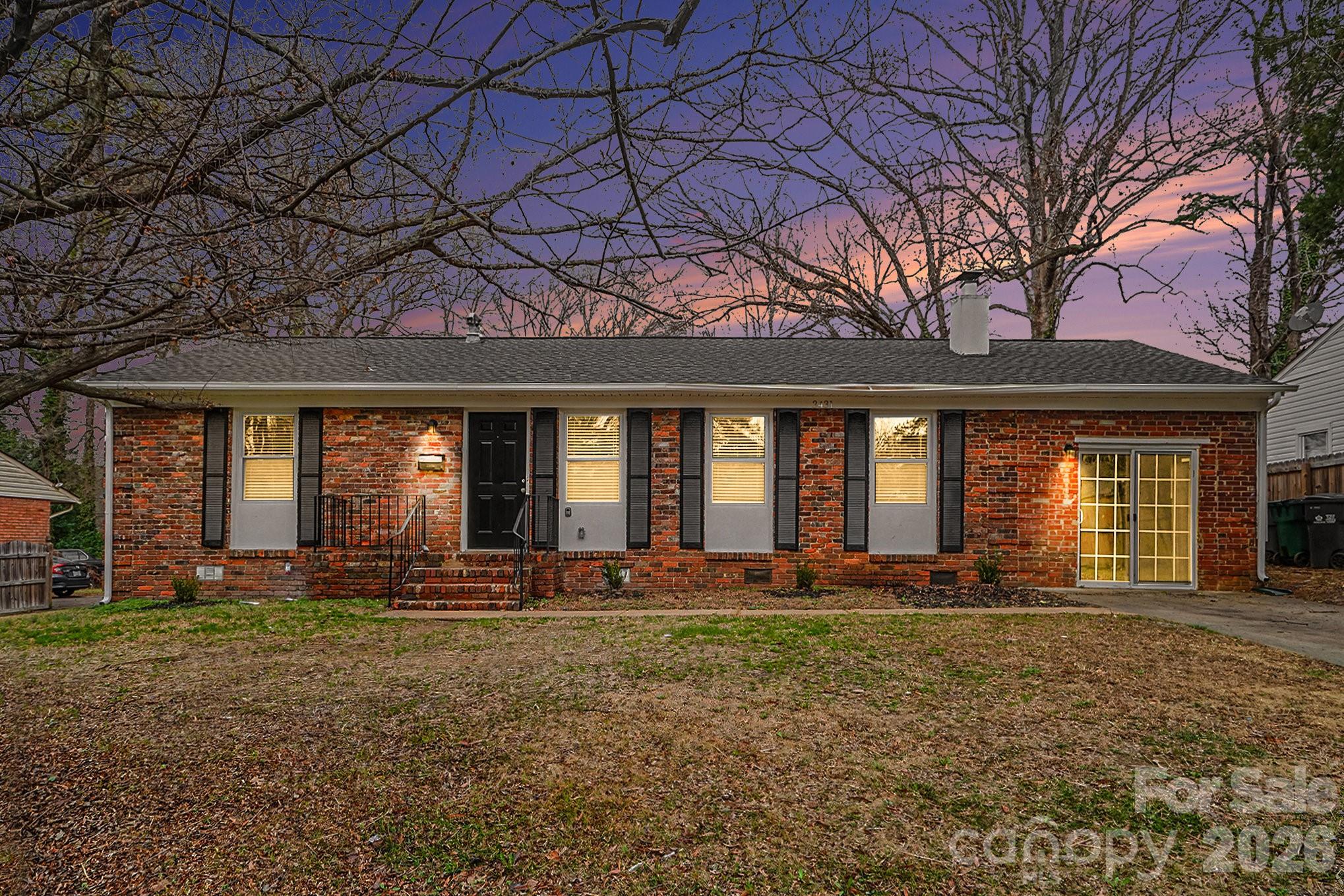 3431 Shamrock Drive, Charlotte, NC - photo 2 of 27