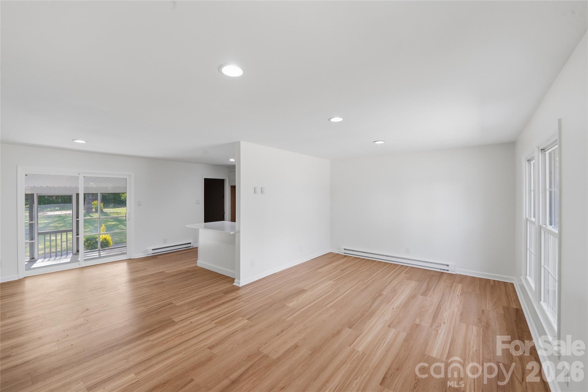 Photo 8 of 5906 Whitingham Drive, Charlotte, NC