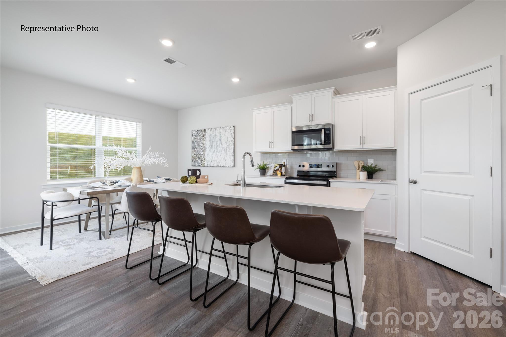 Photo 7 of 5121 Shallow Brook Drive, Charlotte, NC