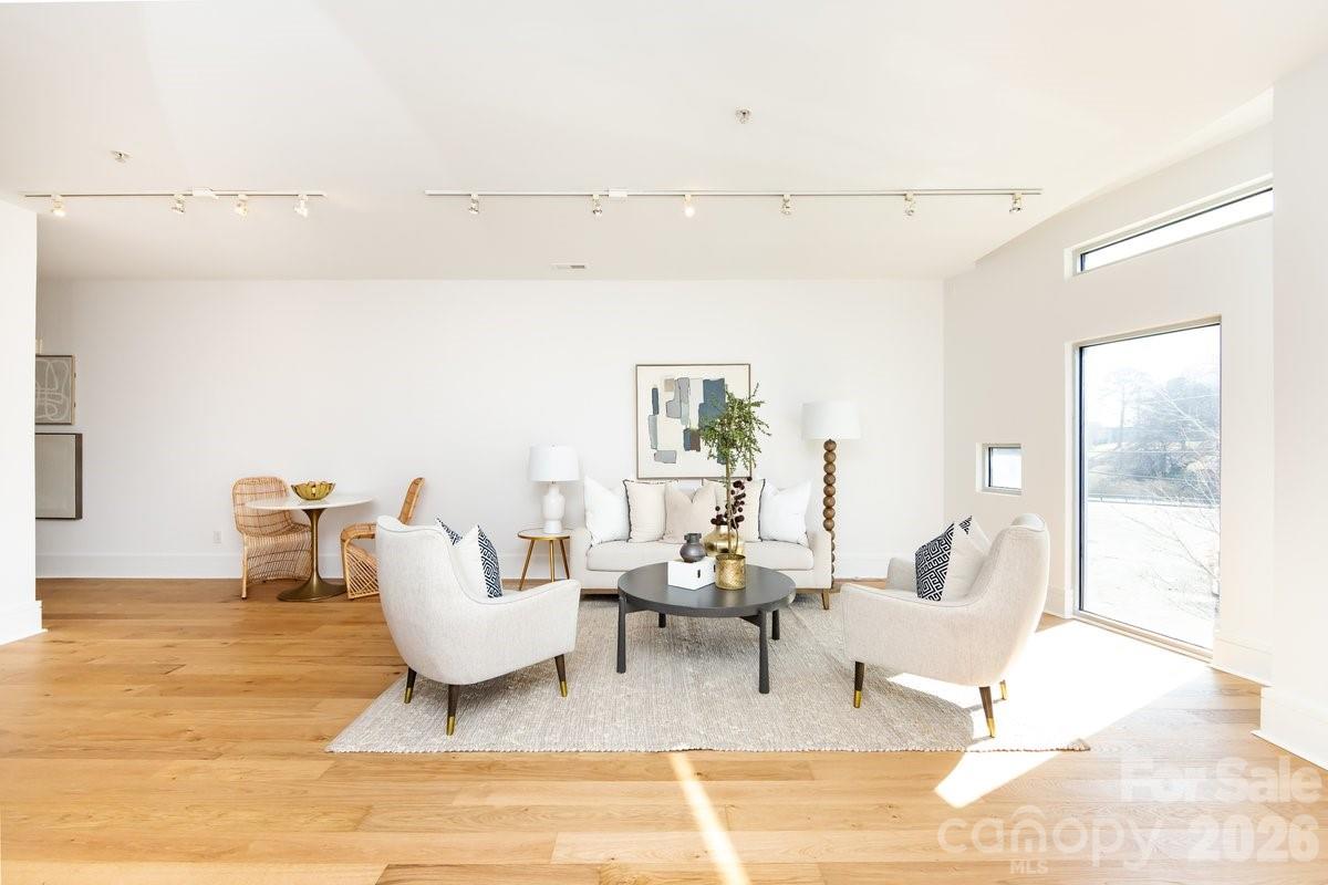 Photo 5 of 1600 Fulton Avenue204, Charlotte, NC