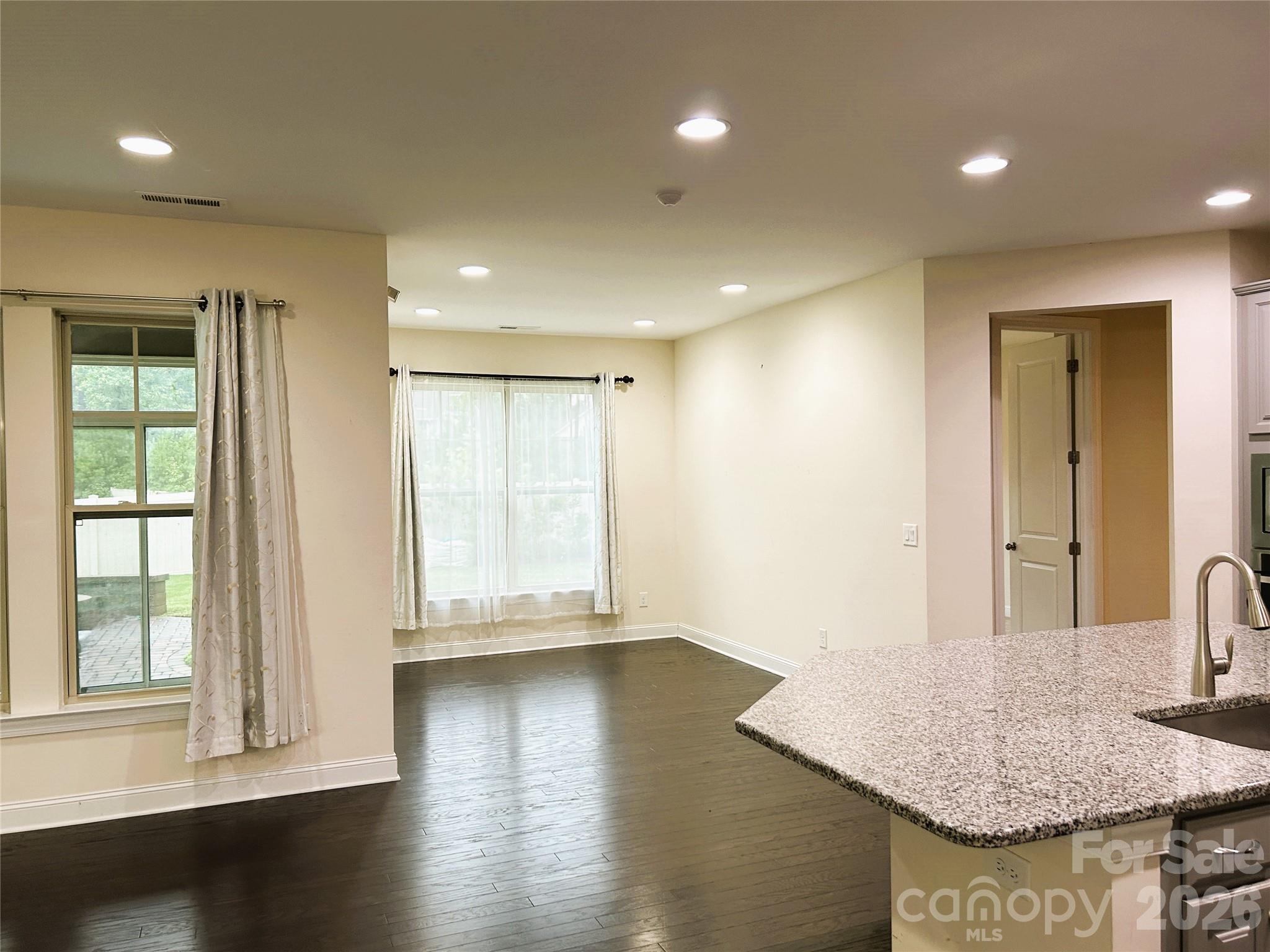 Photo 11 of 9015 Manor Oak Court, Charlotte, NC