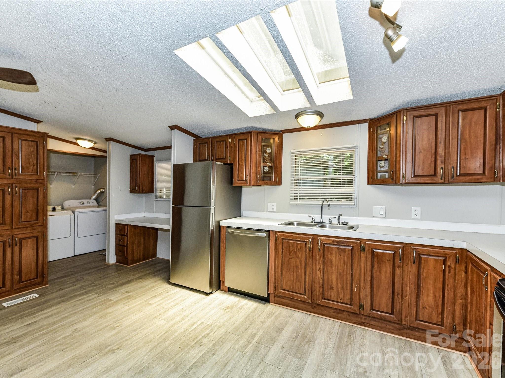 3690 Vickery Drive, Maiden, NC - photo 14 of 36