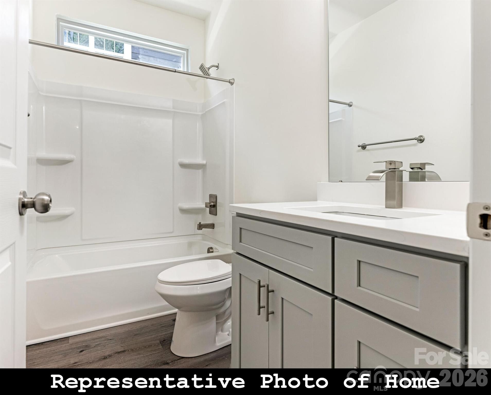 Photo 11 of 962 S Hoskins Road, Charlotte, NC