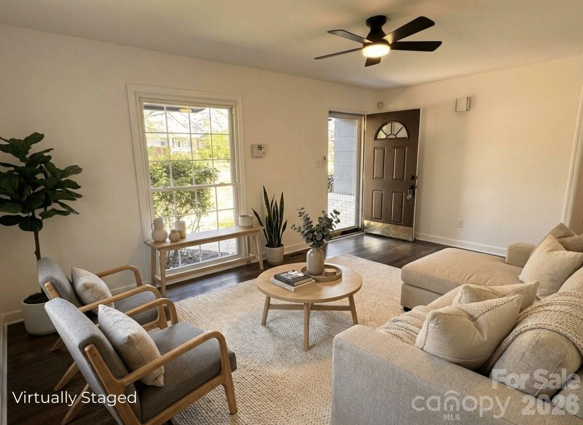 Photo 4 of 1423 Chelveston Drive, Charlotte, NC
