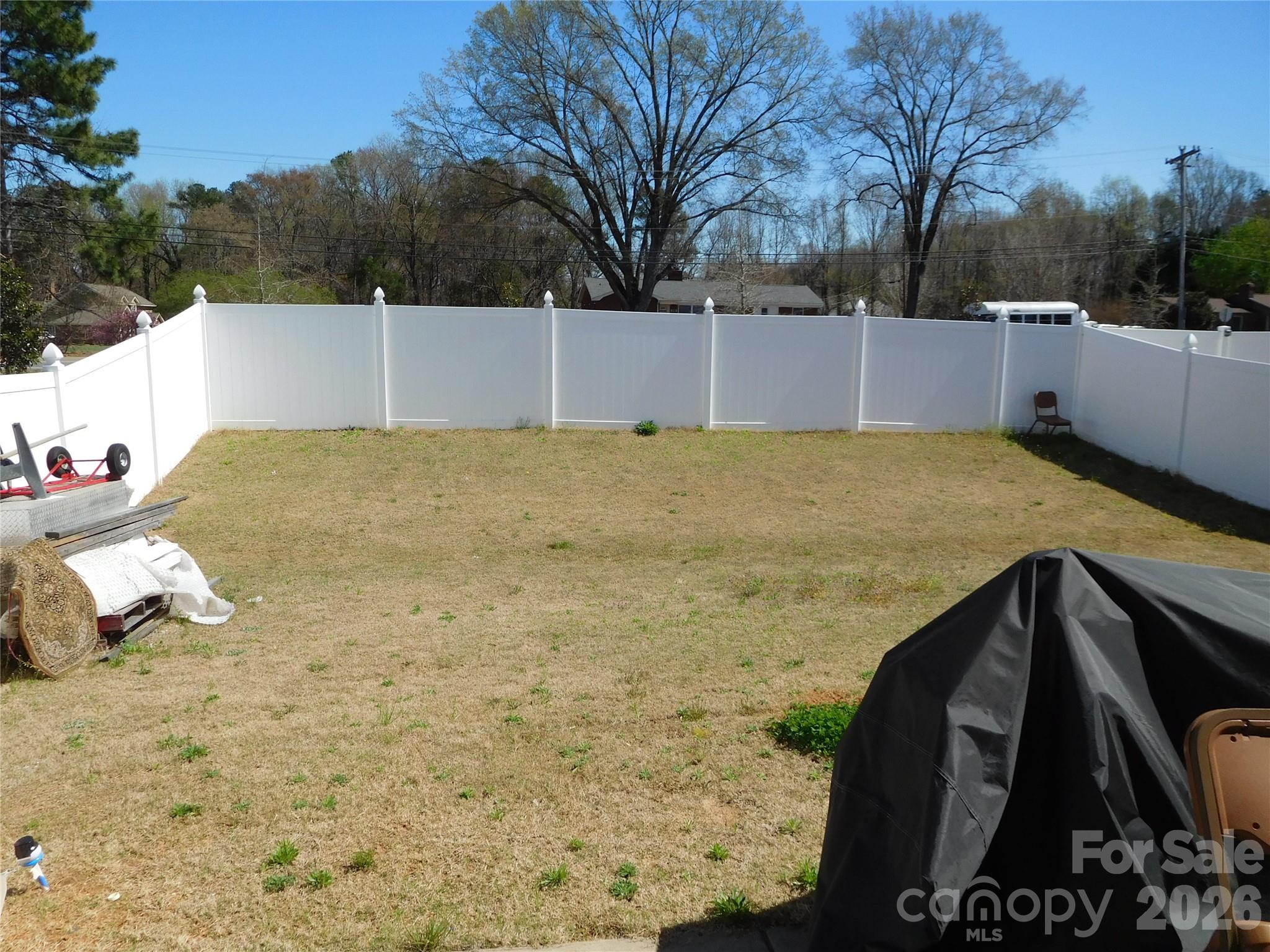 Photo 5 of 8112 Clairwood Drive, Charlotte, NC