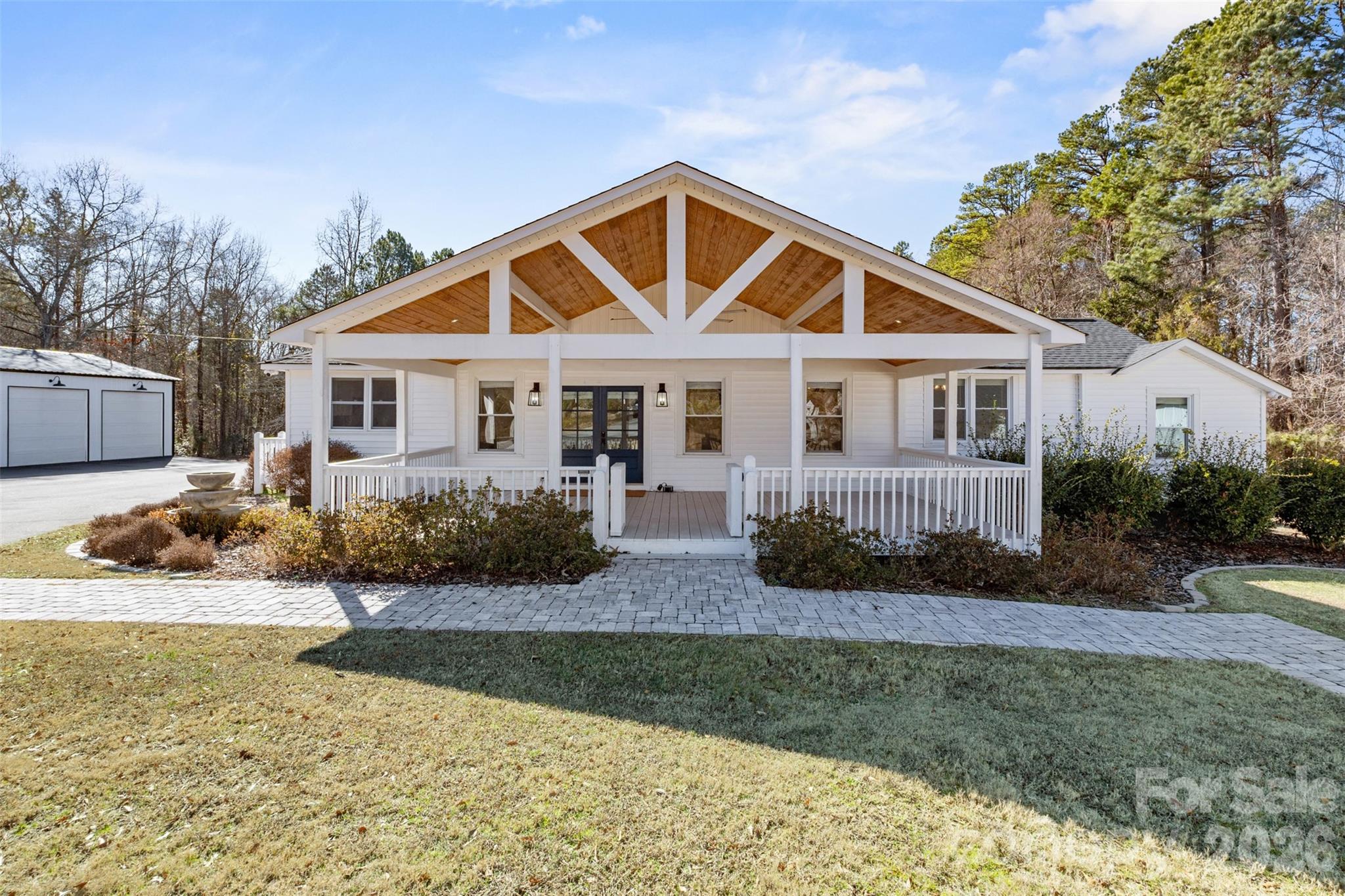 5214 Echo Valley Drive, Great Falls, SC - photo 2 of 41