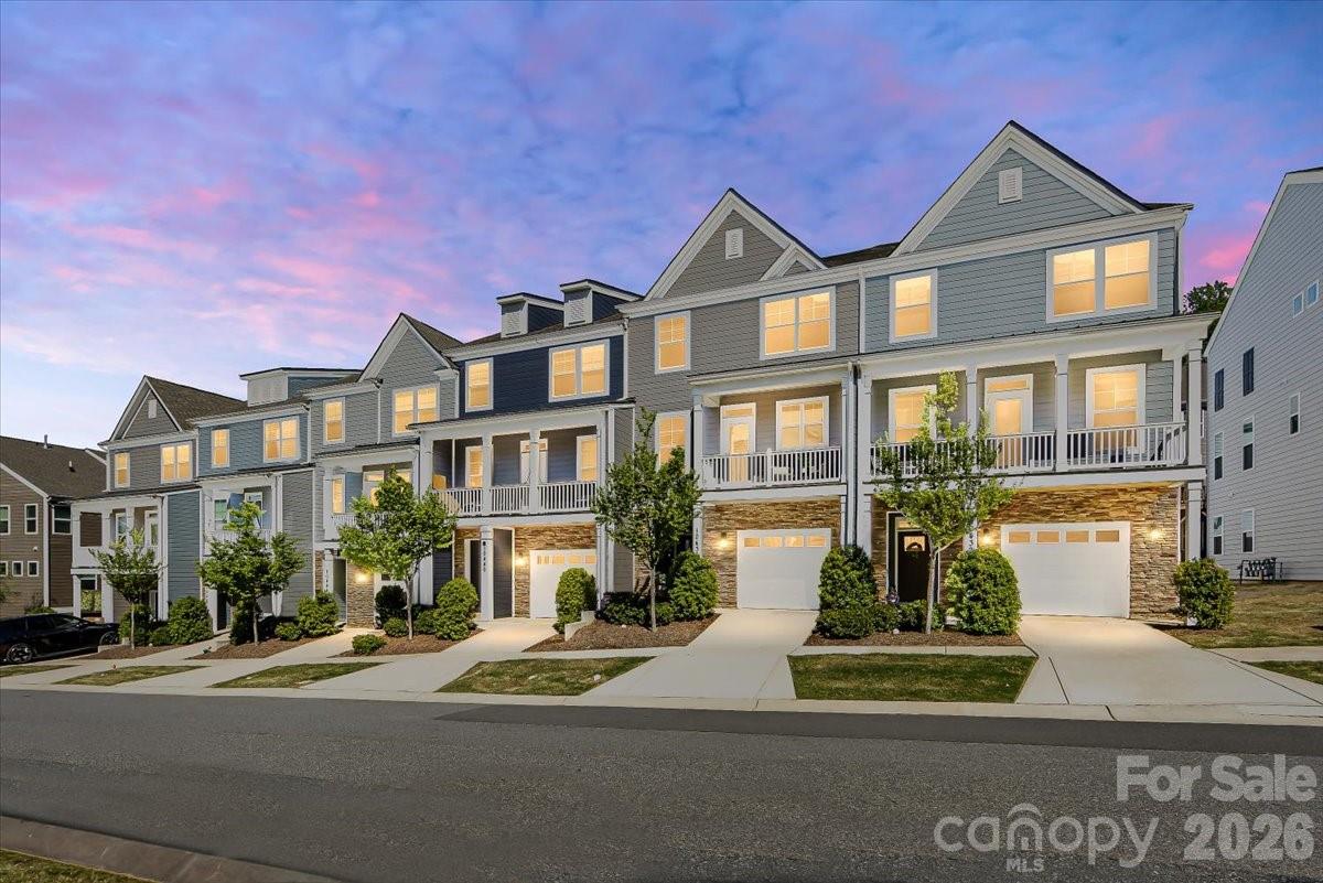 Home for sale at 10436 Glenmere Creek Circle, Charlotte, NC — photo 1 of 48