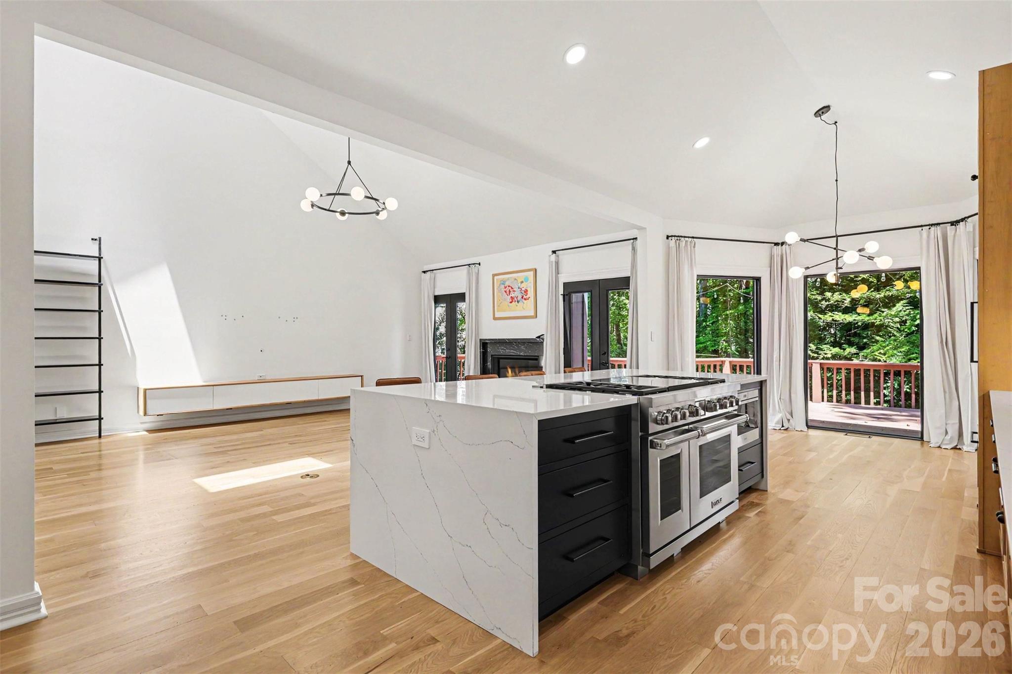 Home for sale at 5123 Randolph Road, Charlotte, NC — photo 14 of 44
