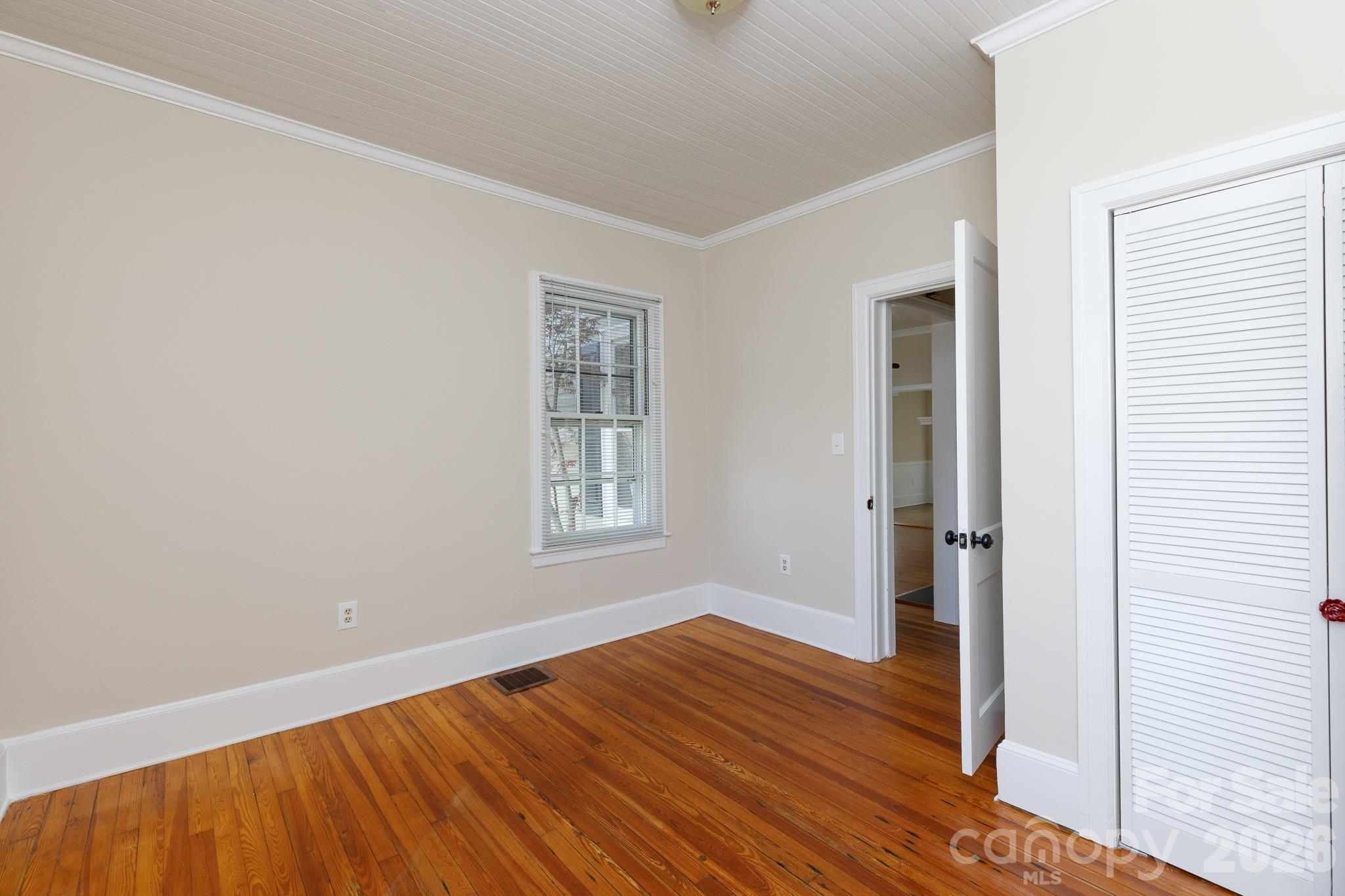 224 W 4th Avenue, Gastonia, NC - photo 24 of 33