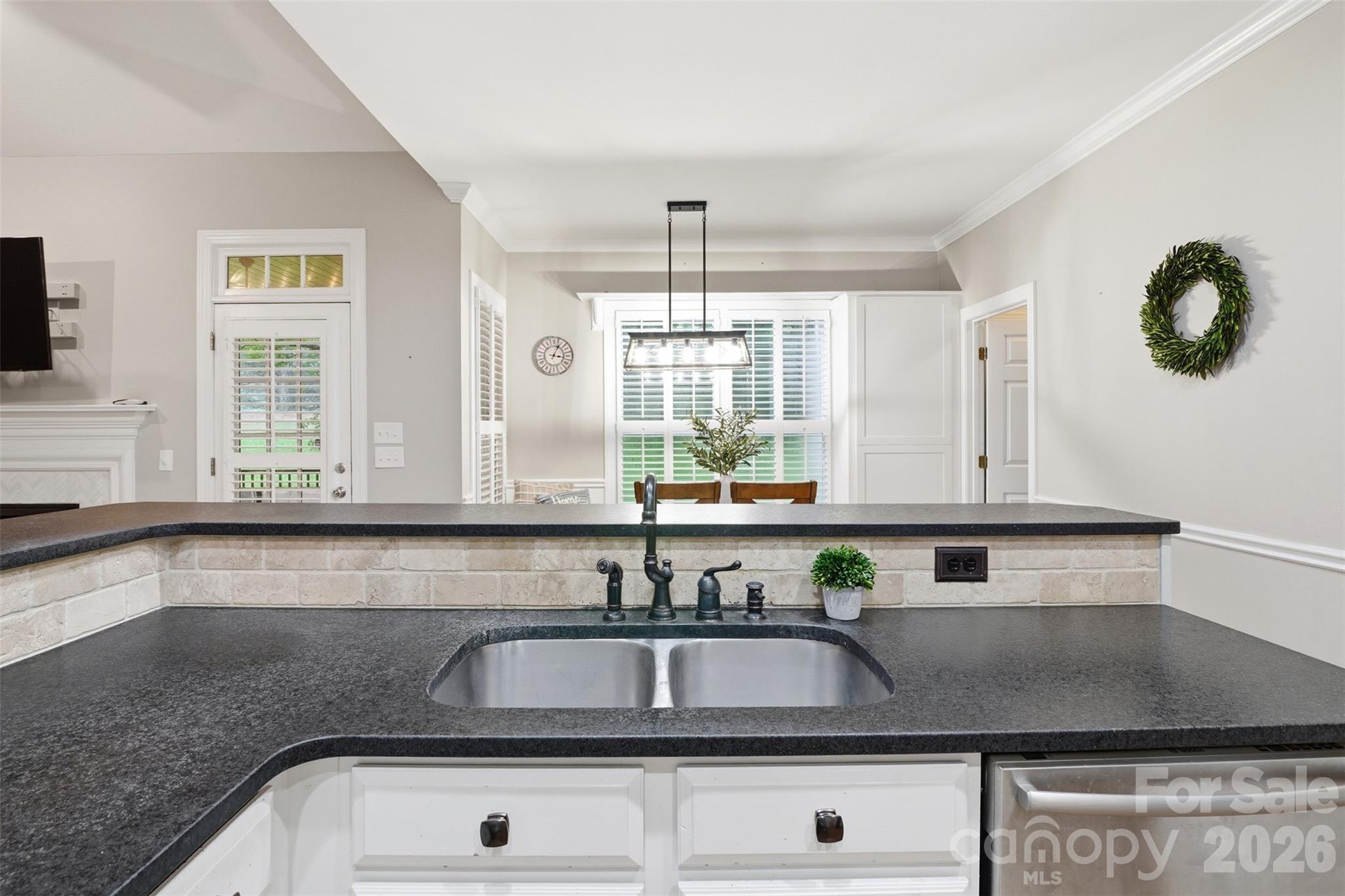 Photo 13 of 816 Celbridge Court, Charlotte, NC