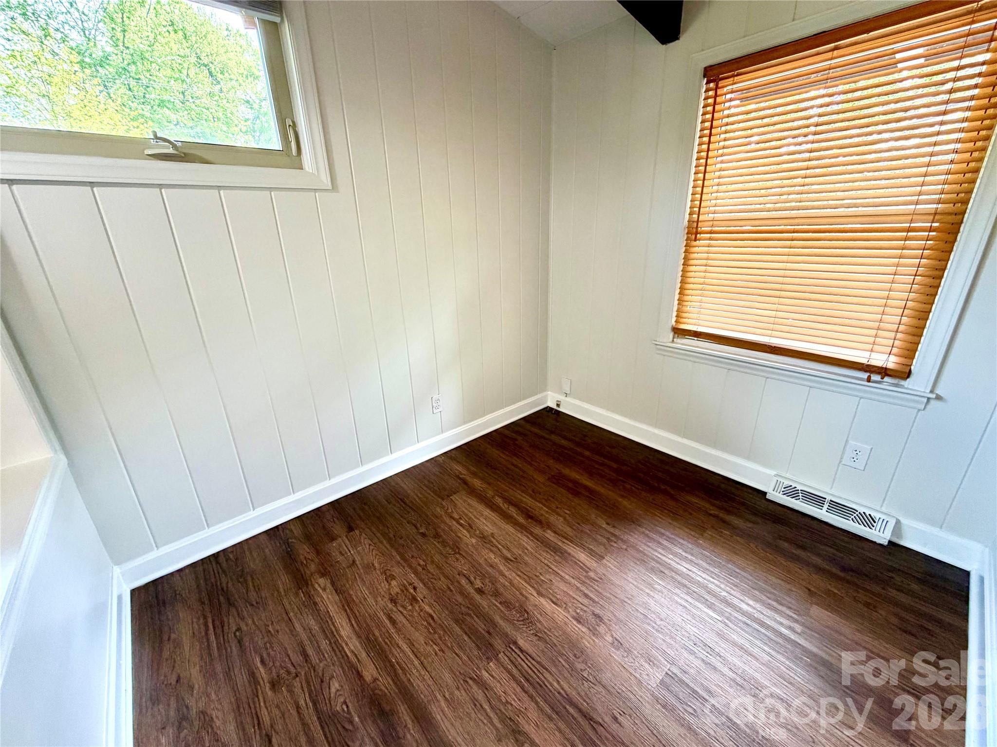 Photo 15 of 1511 Briarfield Drive, Charlotte, NC