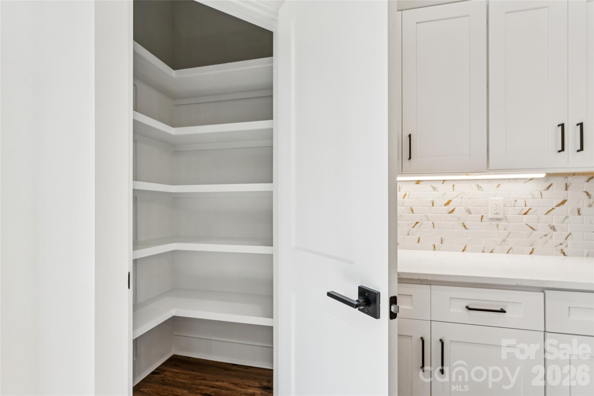 1515 N Caldwell Street, Charlotte, NC - photo 11 of 33