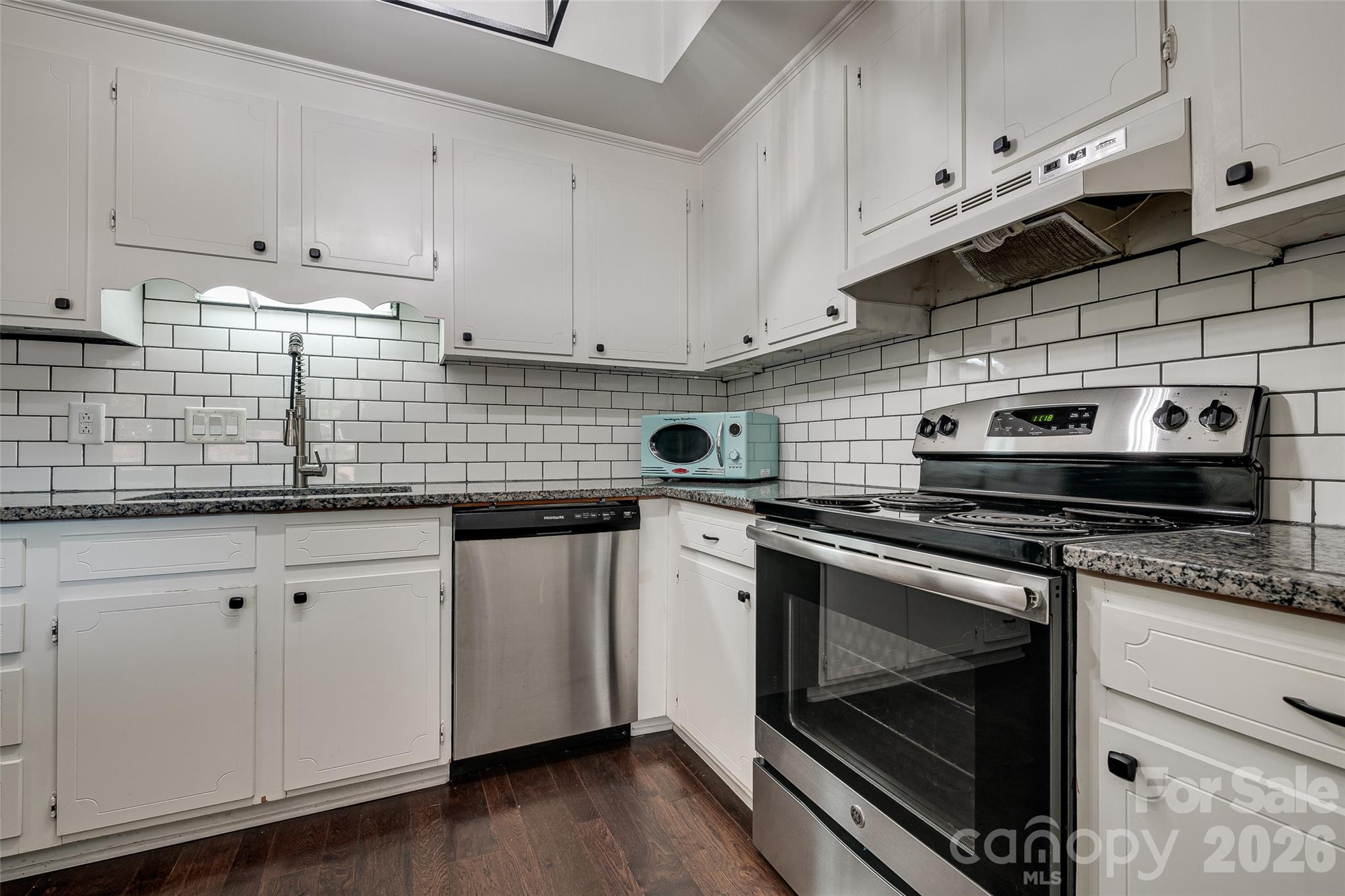 Photo 12 of 9235 N Vicksburg Park Court, Charlotte, NC