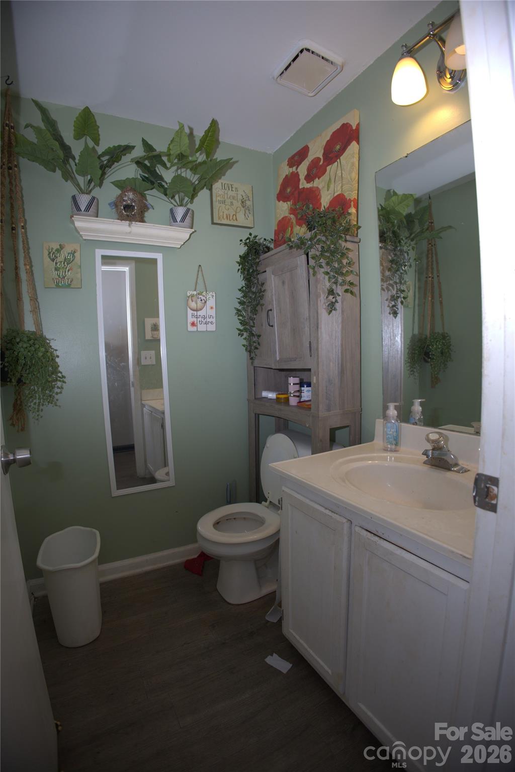 Home for sale at 6000 Bayswater Lane, Charlotte, NC — photo 14 of 18