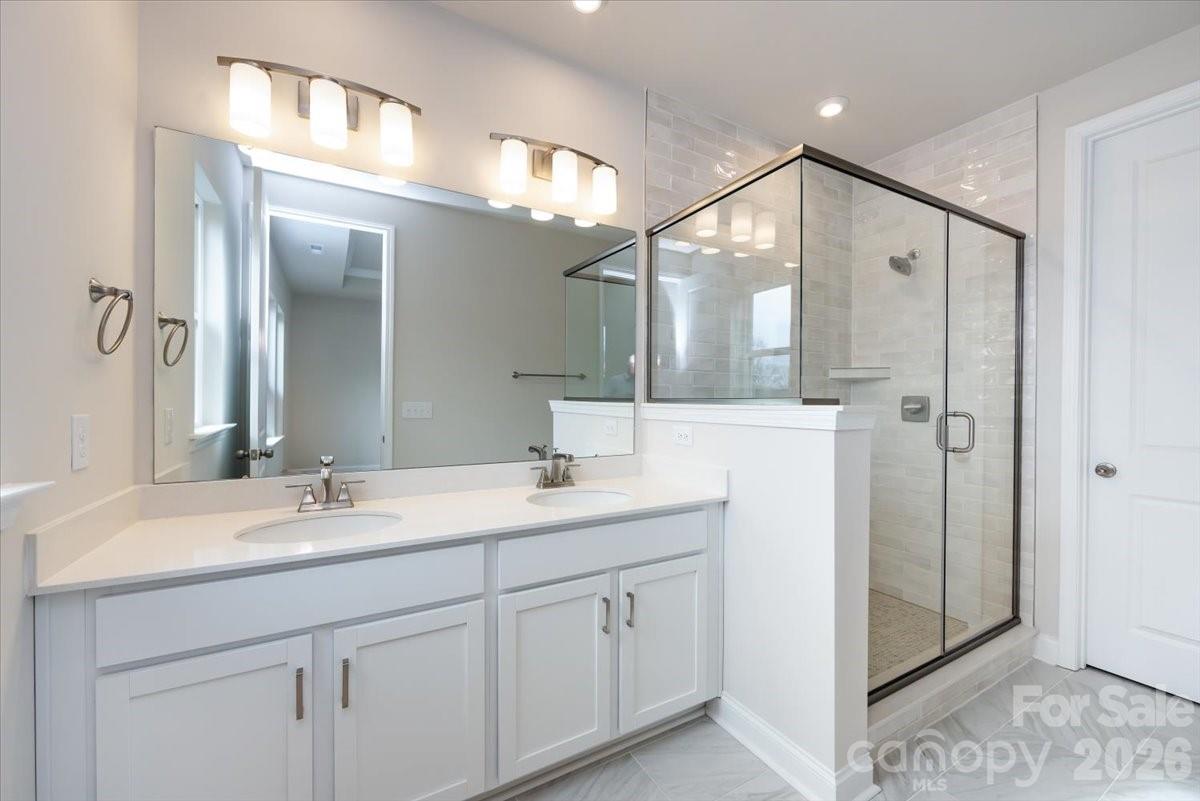 Photo 25 of 909 Archway Lane, Charlotte, NC