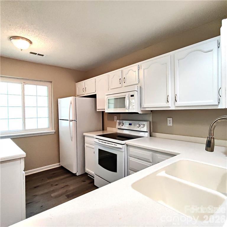 Photo 7 of 5744 Prescott Court, Charlotte, NC