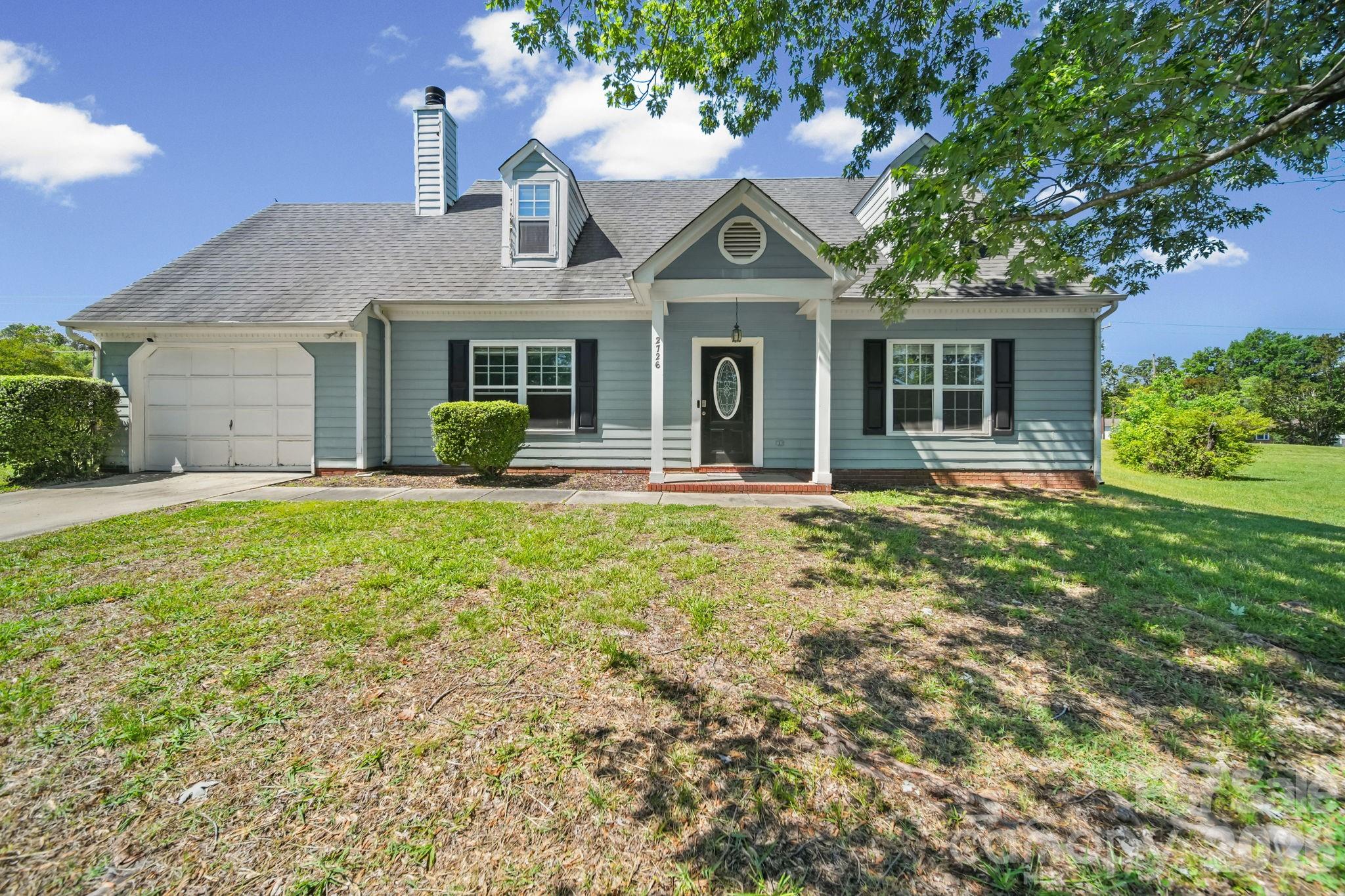 Home for sale at 2726 Haversham Court, Charlotte, NC — photo 1 of 42