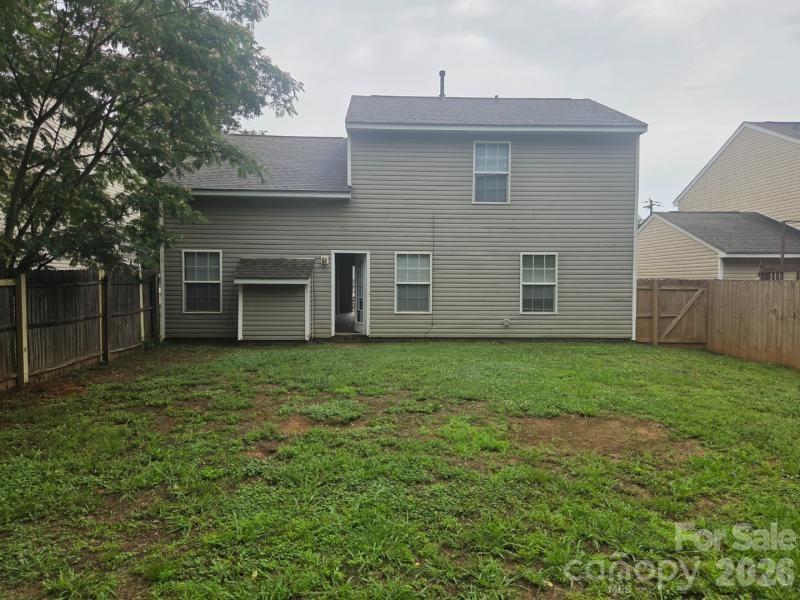 Photo 14 of 821 Lakehill Road, Charlotte, NC
