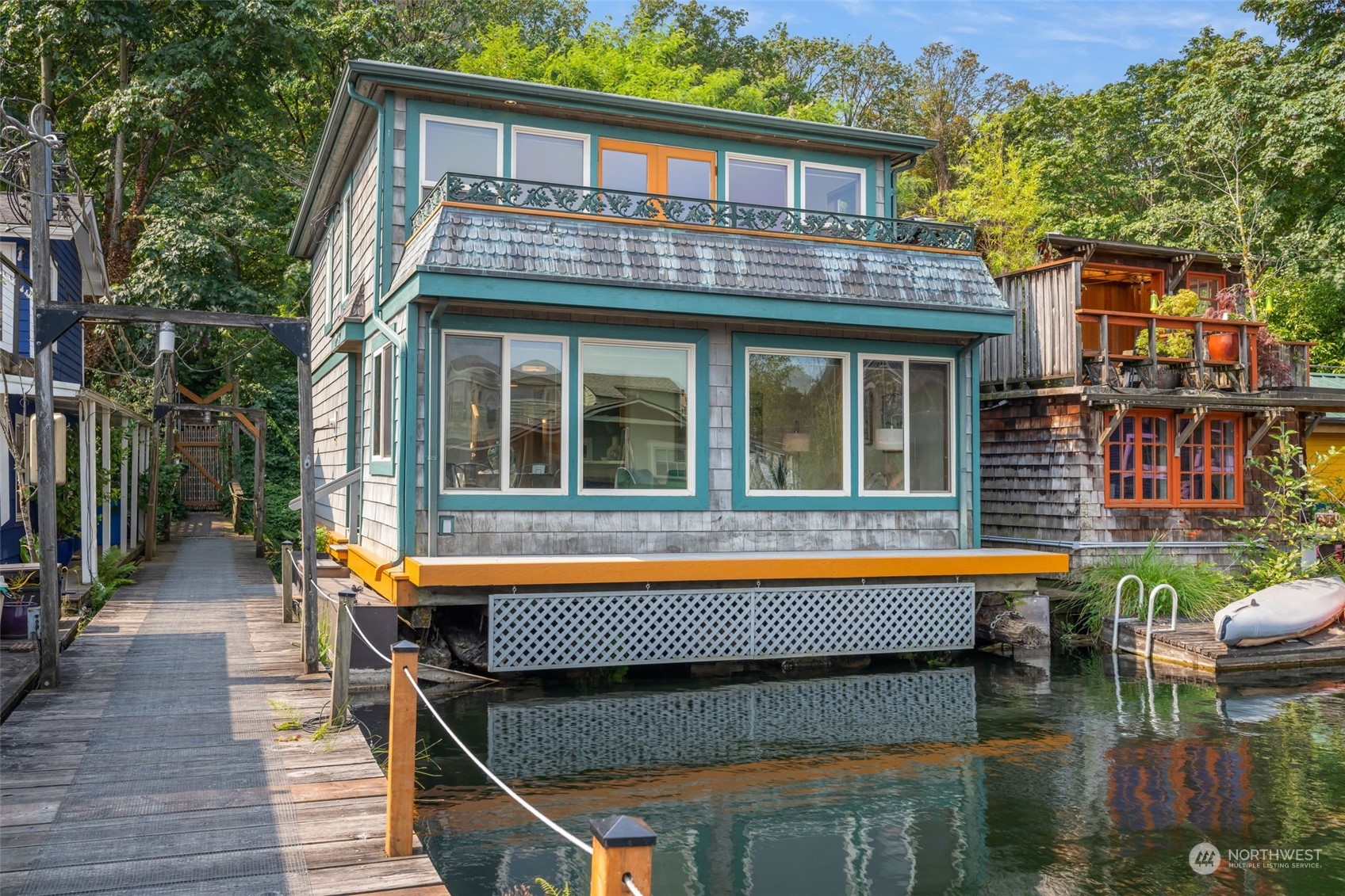 Houseboats of Seattle | Sotheby's International Realty