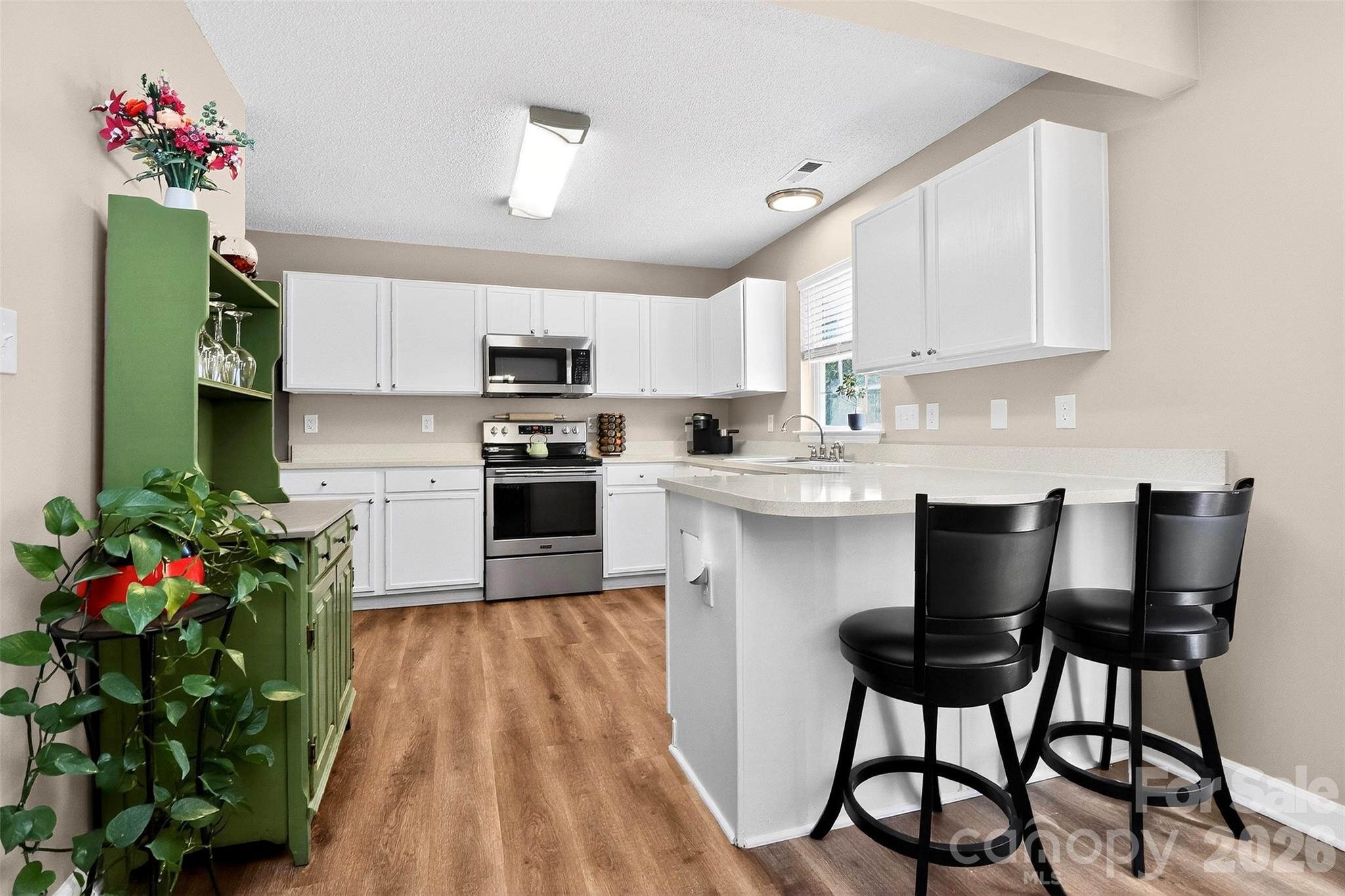 Photo 14 of 4819 Hopewood Lane, Charlotte, NC