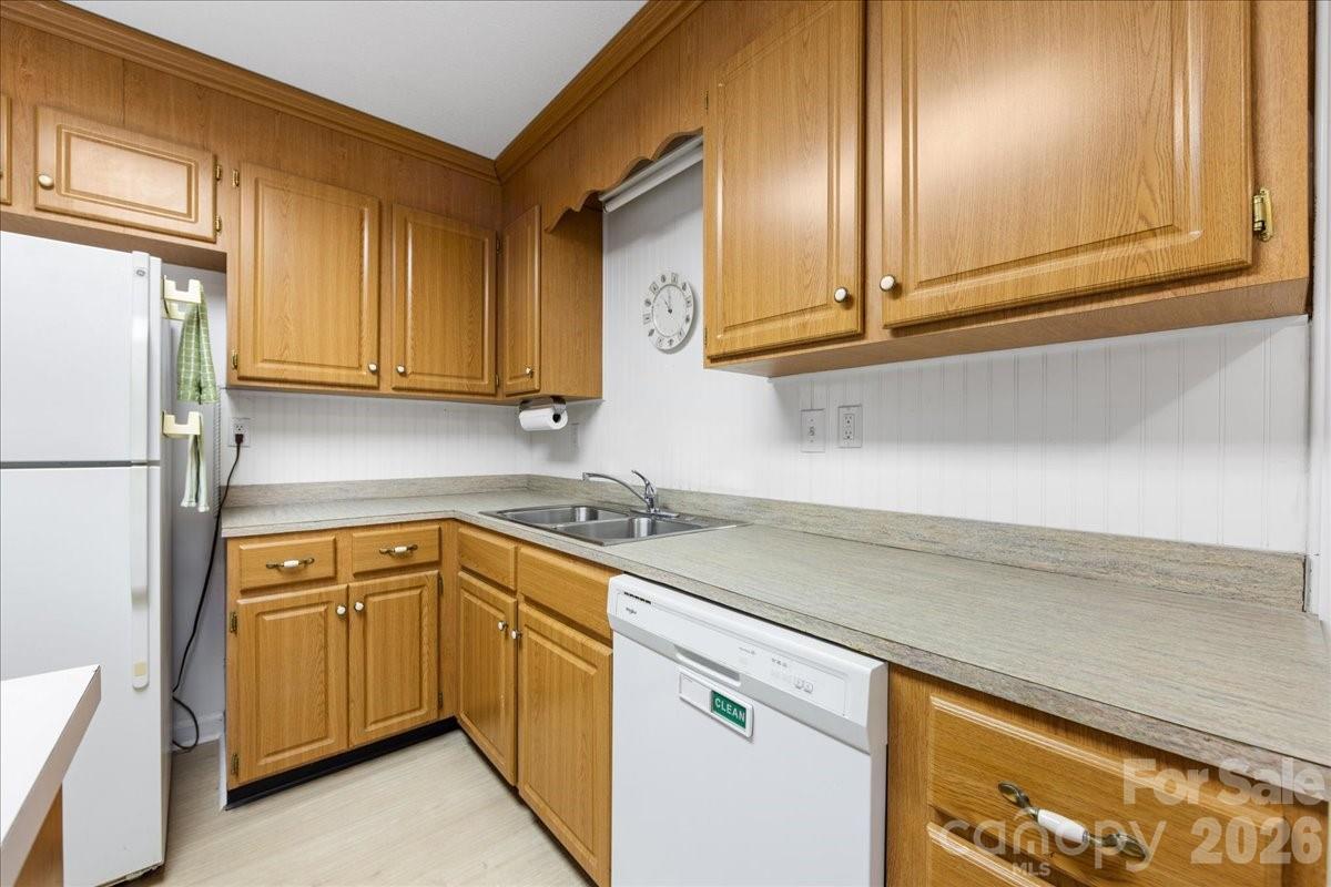 Photo 9 of 1840 Stoneyridge Drive, Charlotte, NC
