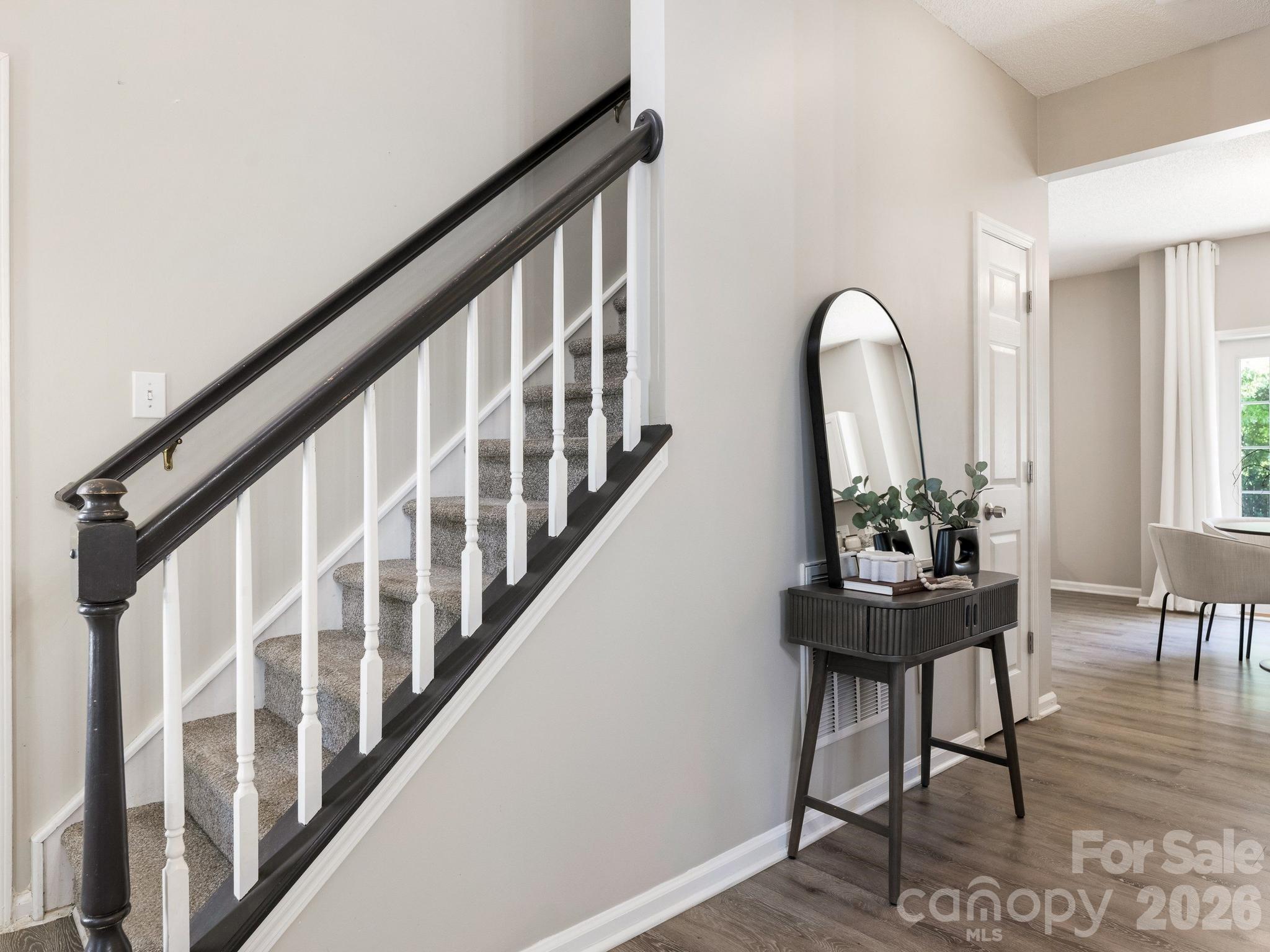 Photo 4 of 6208 Harburn Forest Drive, Charlotte, NC