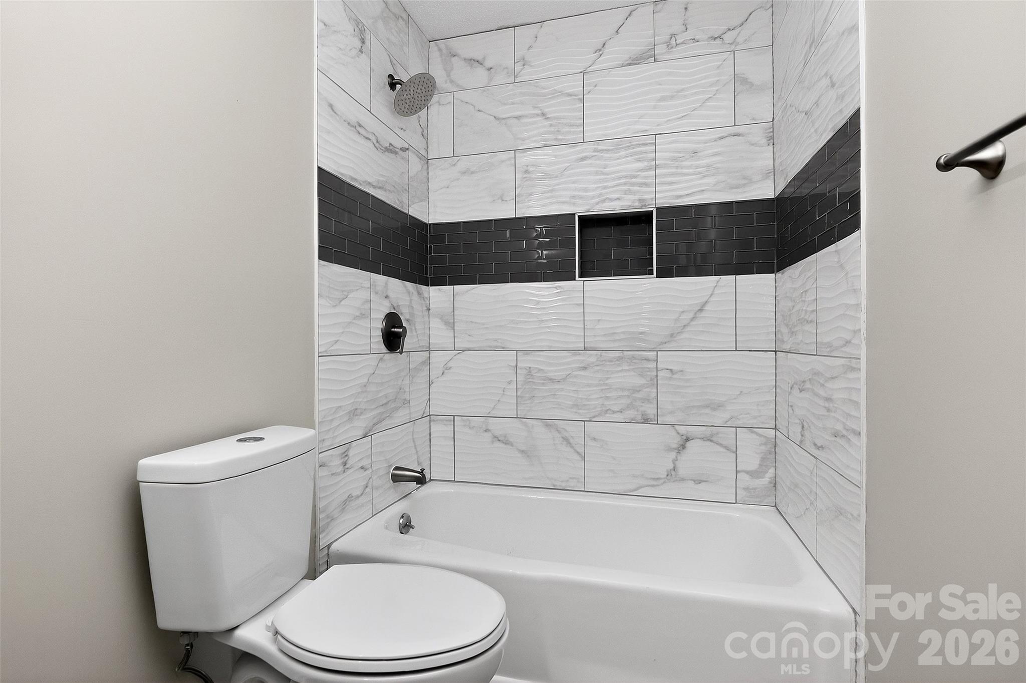 Photo 17 of 5862 Harris Grove Lane, Charlotte, NC