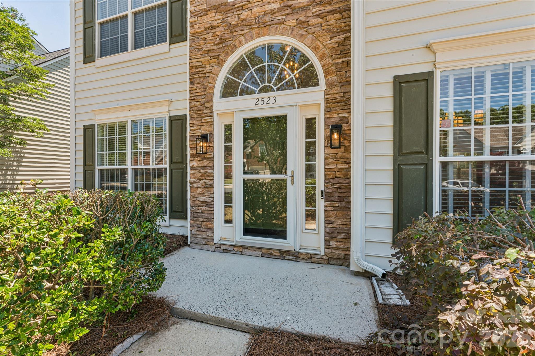 Photo 5 of 2523 Beacon Forest Drive, Charlotte, NC