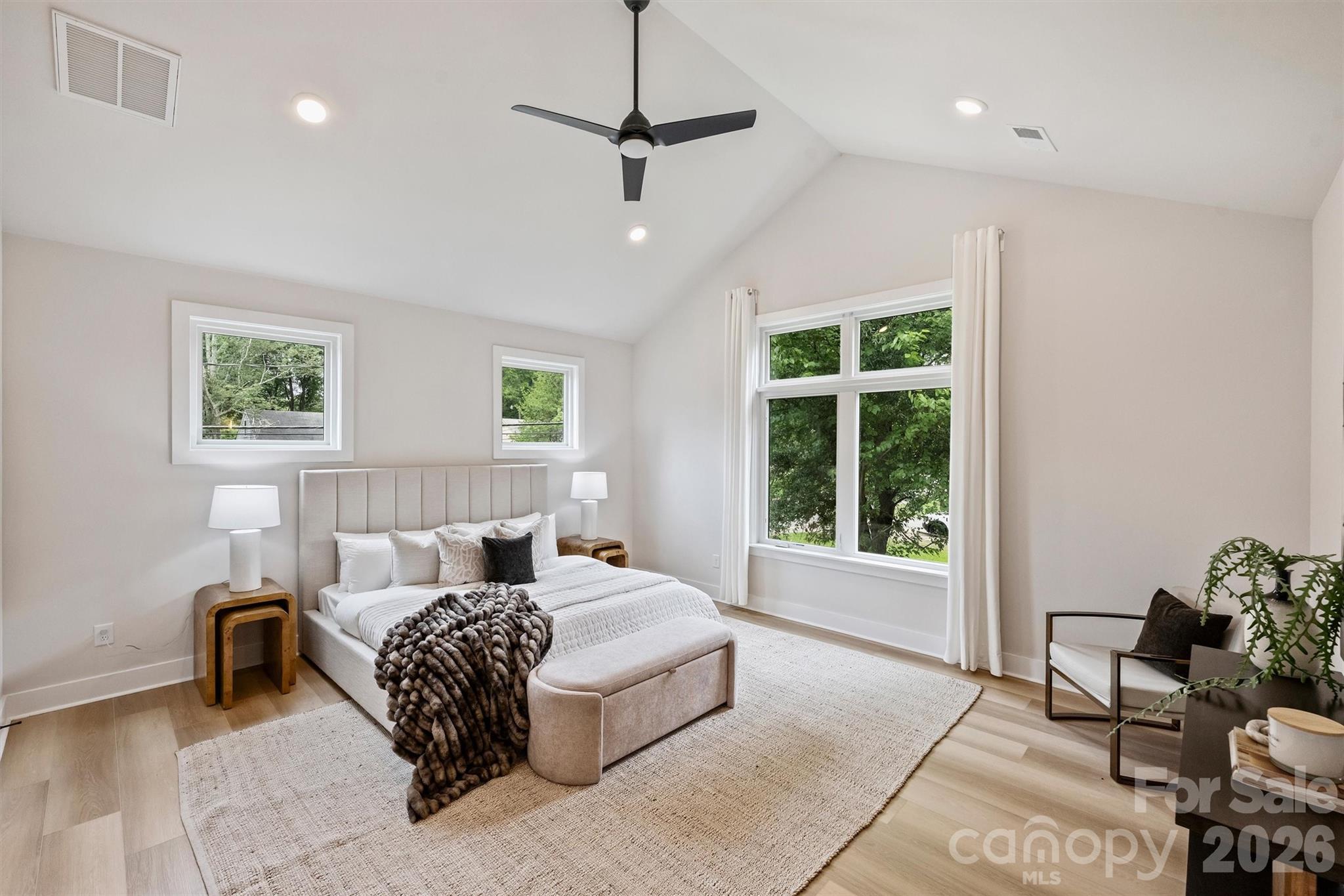 Photo 8 of 2701 Catalina Avenue, Charlotte, NC
