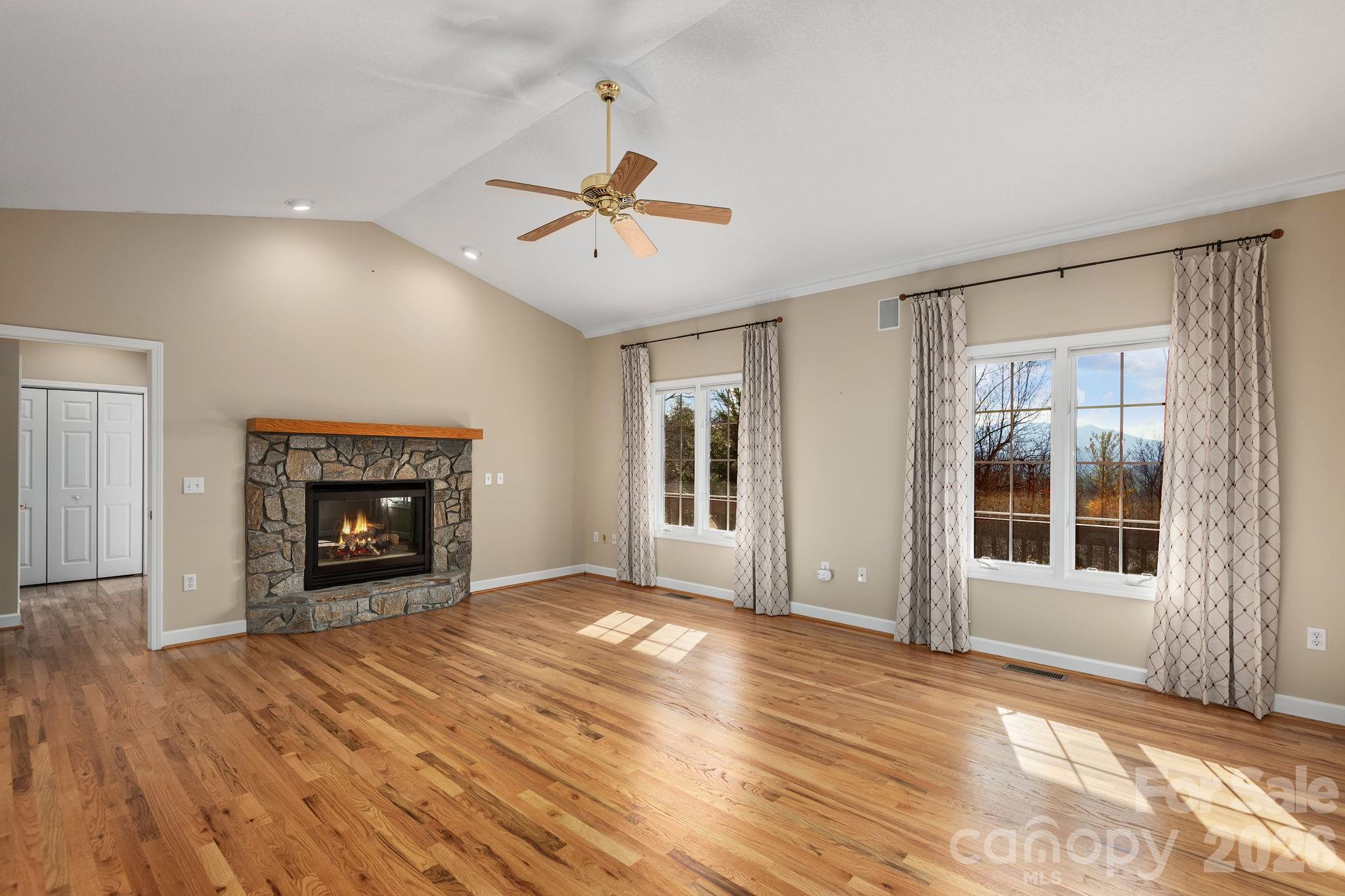 212 Blue Ridge Vista, Asheville, NC - photo 4 of 44