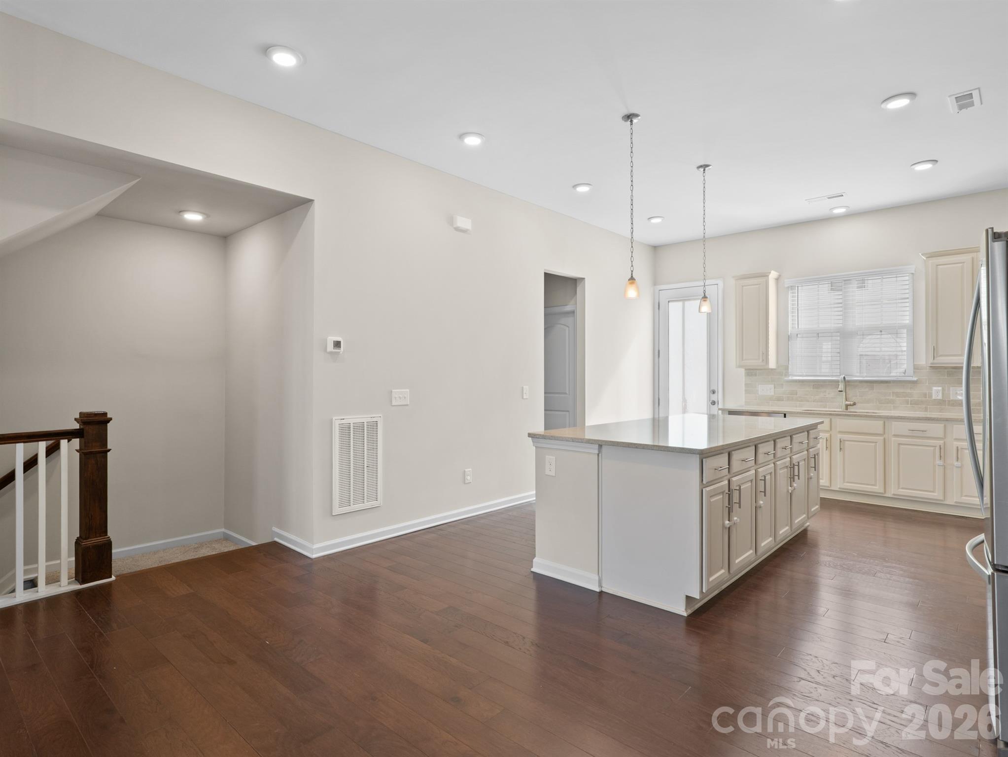 Photo 9 of 1112 Doveridge Street, Charlotte, NC