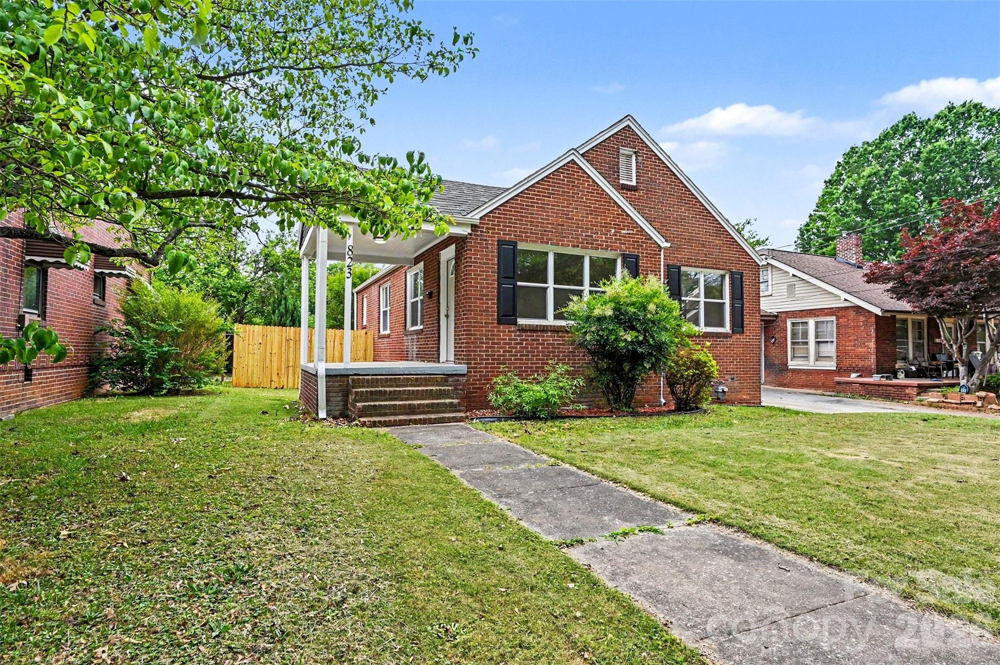 Photo 2 of 823 Lincolnton Road, Salisbury, NC
