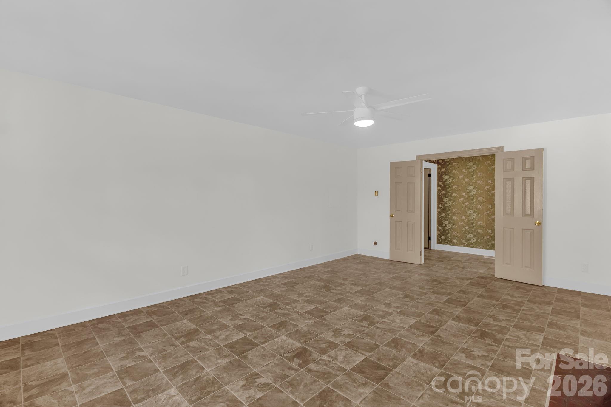 Photo 4 of 875 Bonanza Drive, Salisbury, NC