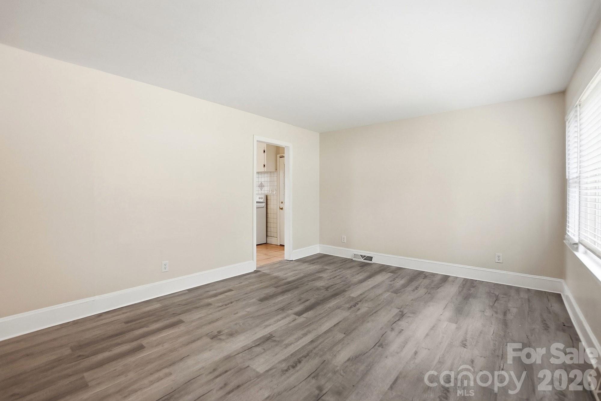 Photo 5 of 2032 Eastway Drive, Charlotte, NC