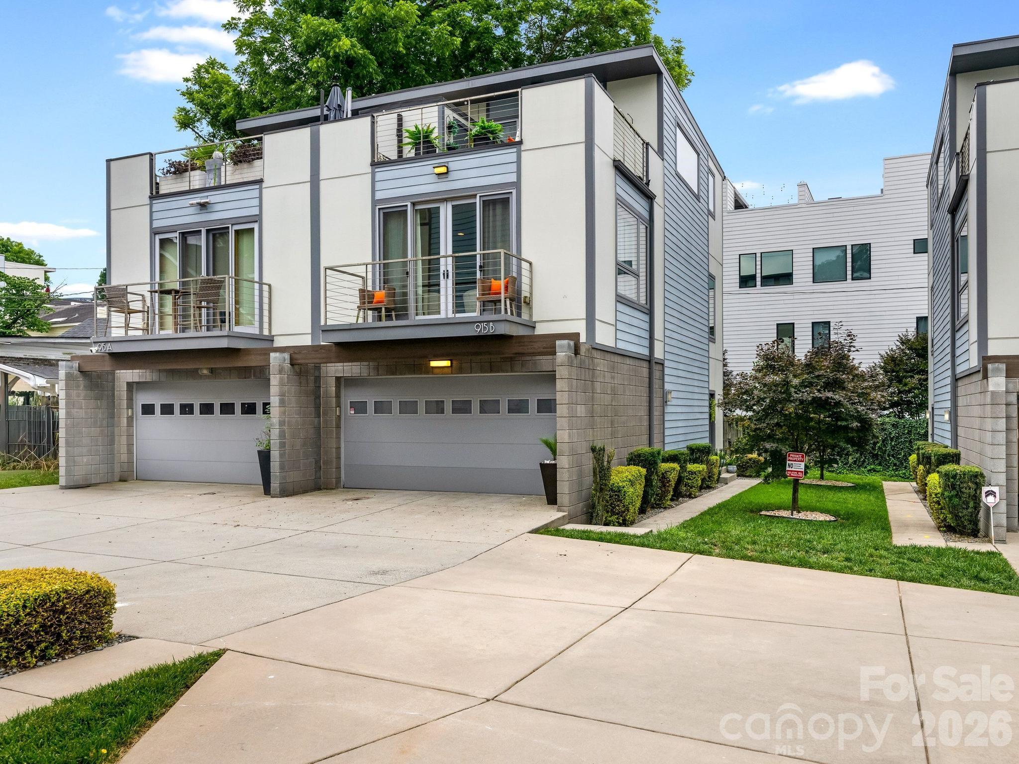 Home for sale at 915 Westbrook Drive, Charlotte, NC — photo 1 of 25
