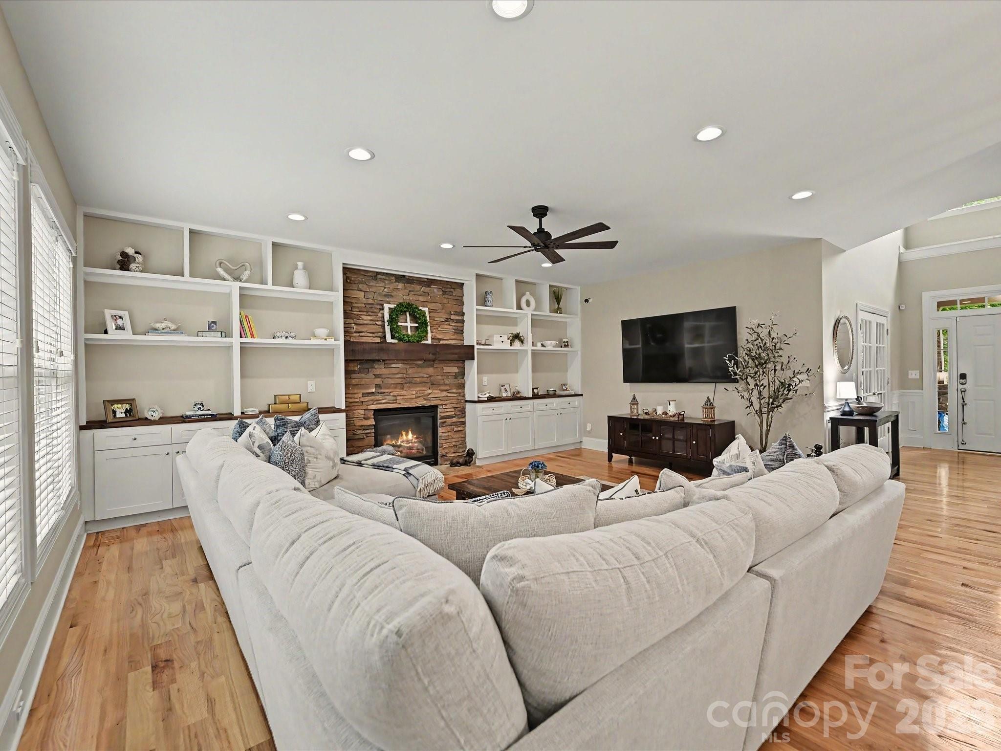 Photo 17 of 9643 Hampton Oaks Lane, Charlotte, NC