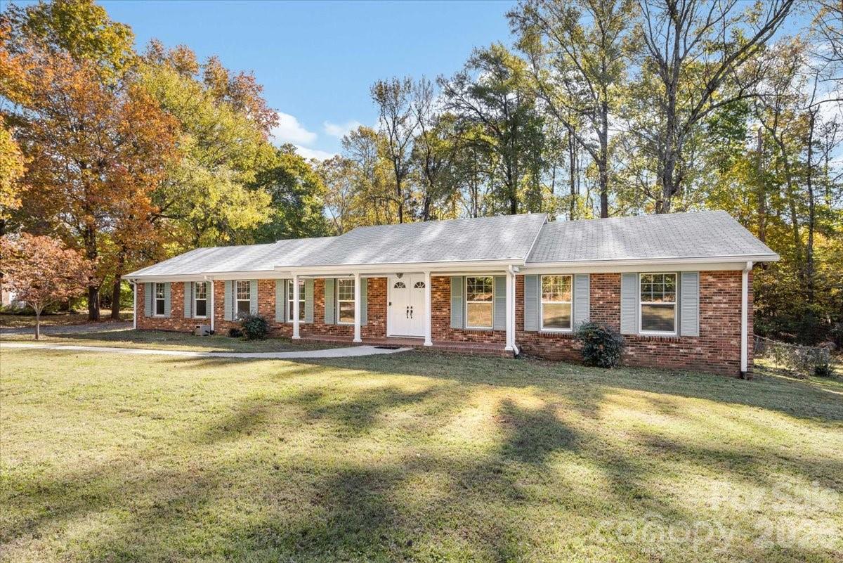 Exterior of 1840 Stoneyridge Drive, Charlotte, NC