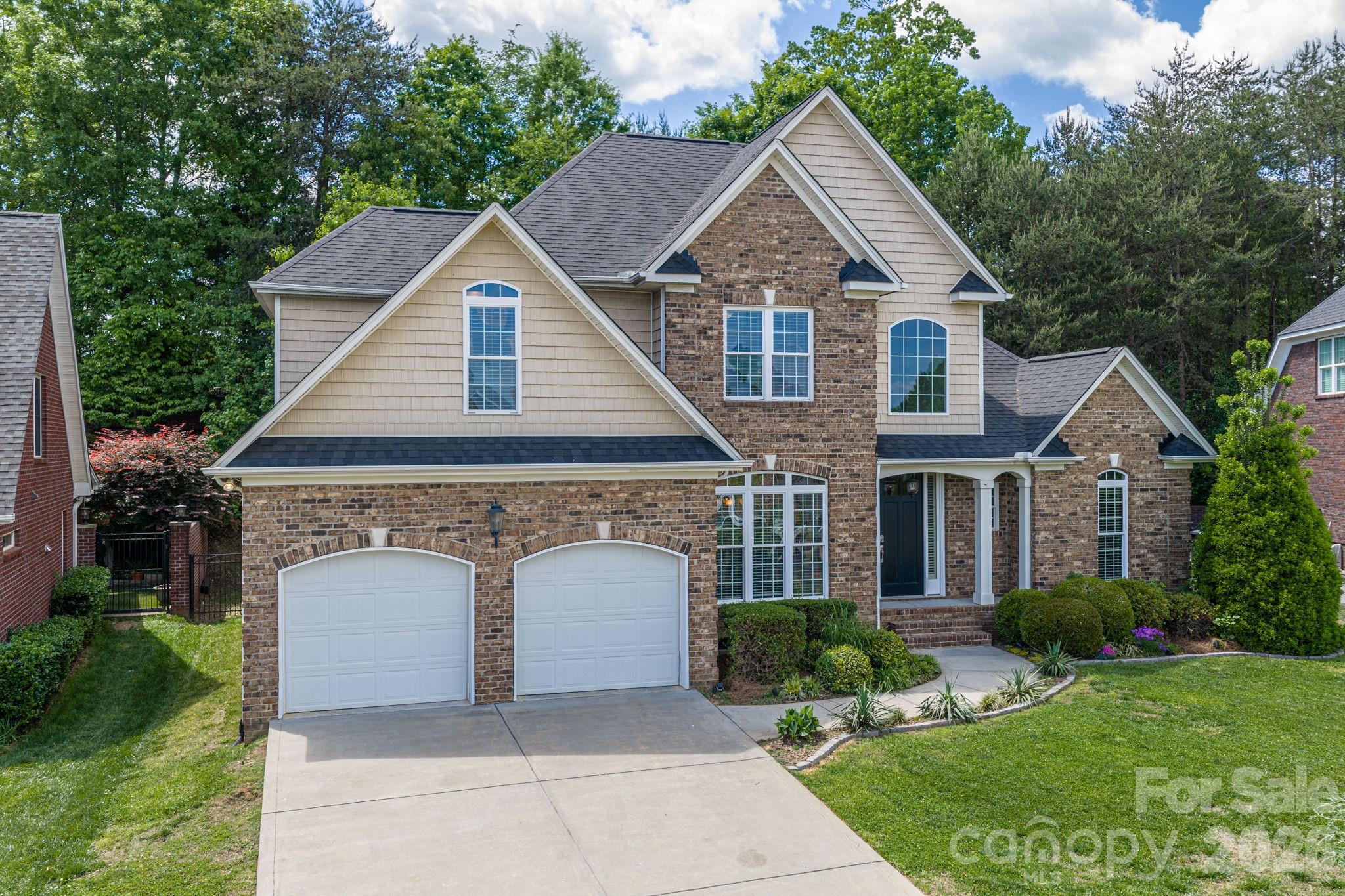 4012 Saint Andrews Court, Cramerton, NC - photo 3 of 49