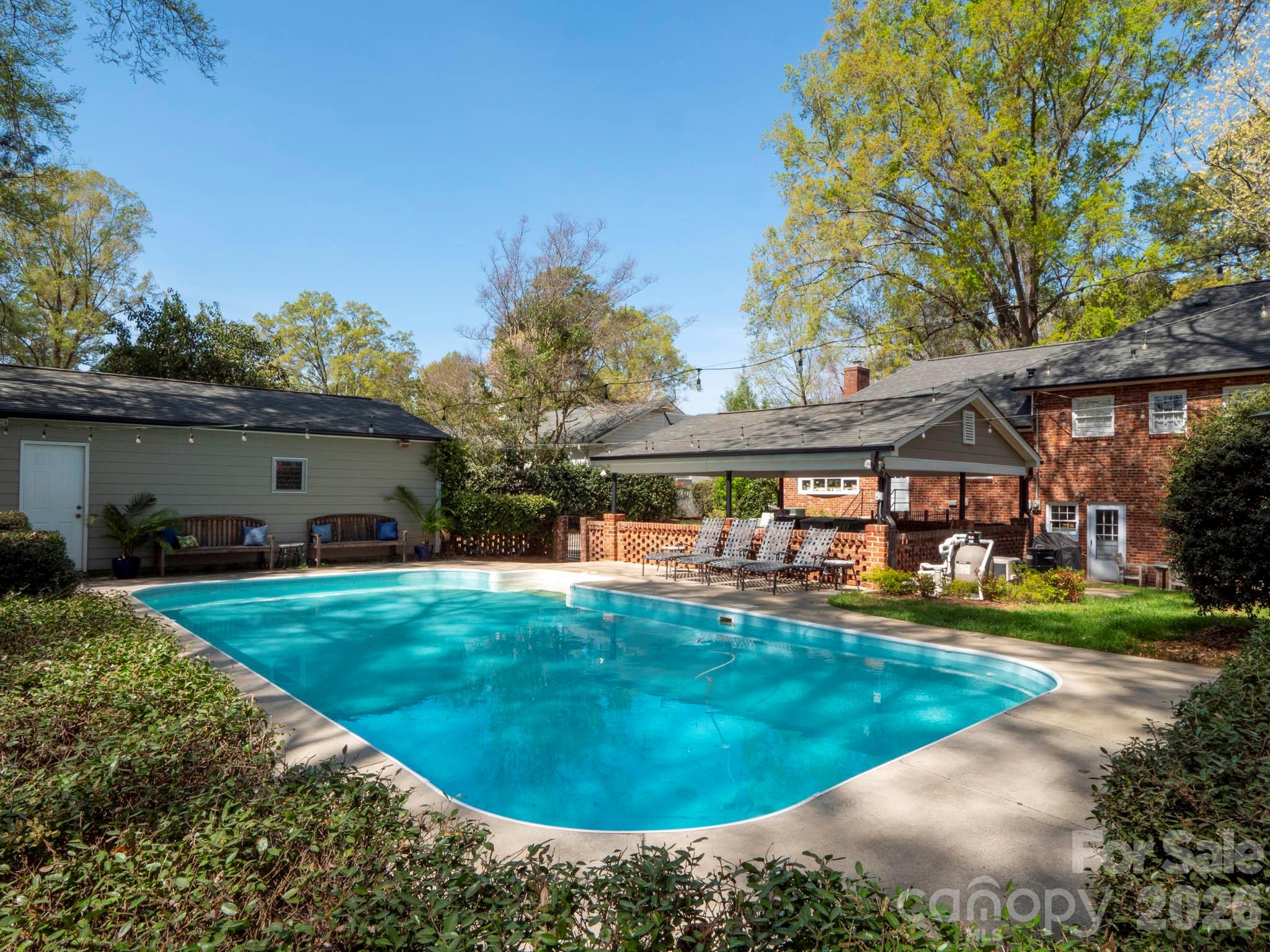 Photo 32 of 1419 Cavendish Court, Charlotte, NC