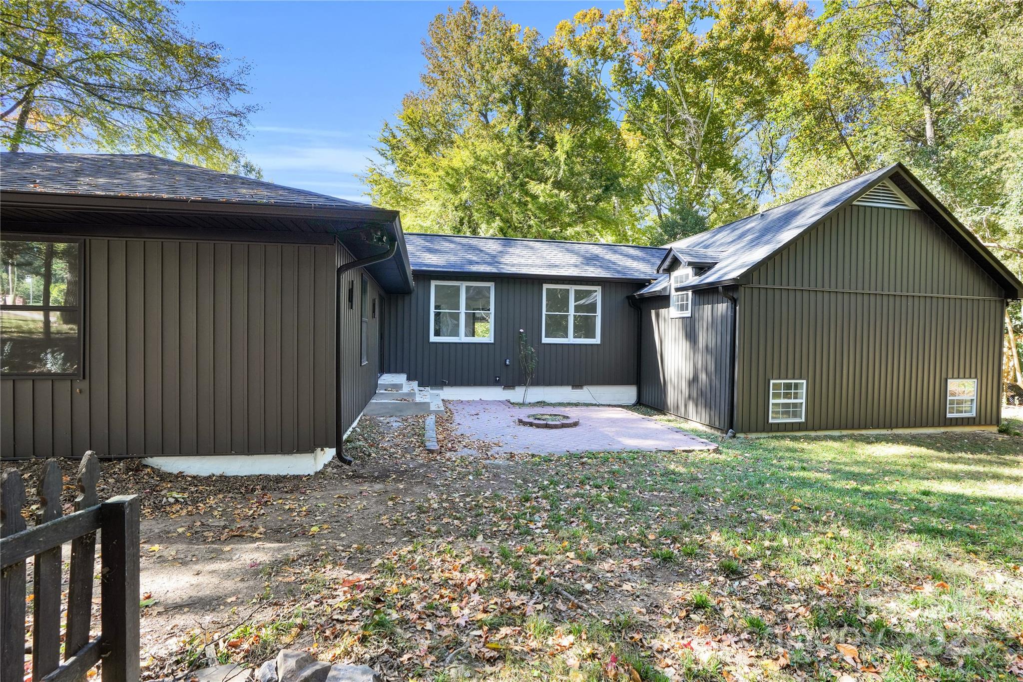Photo 6 of 3301 Archdale Drive, Charlotte, NC