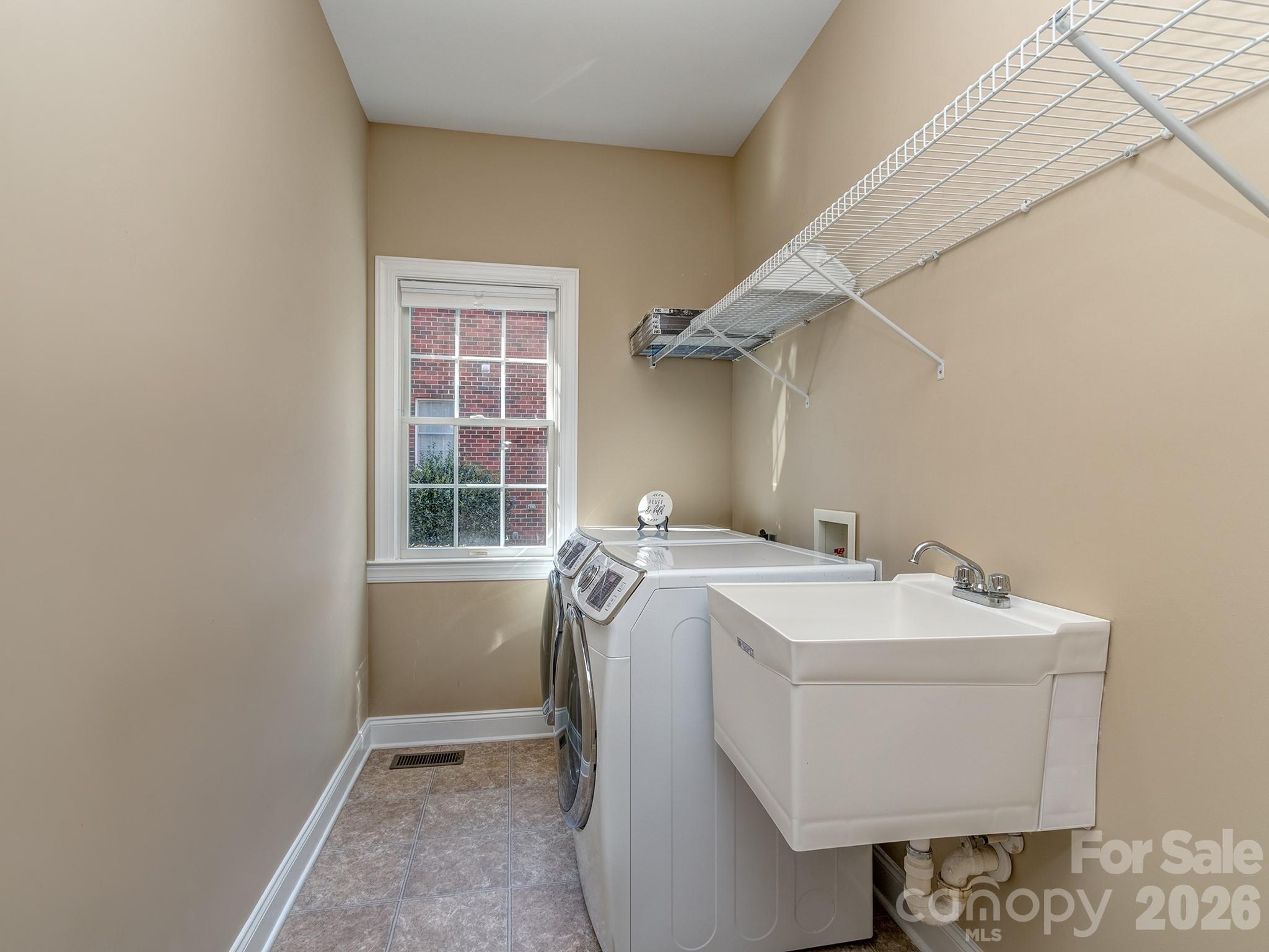 614 Ashgrove Lane, Charlotte, NC - photo 16 of 33