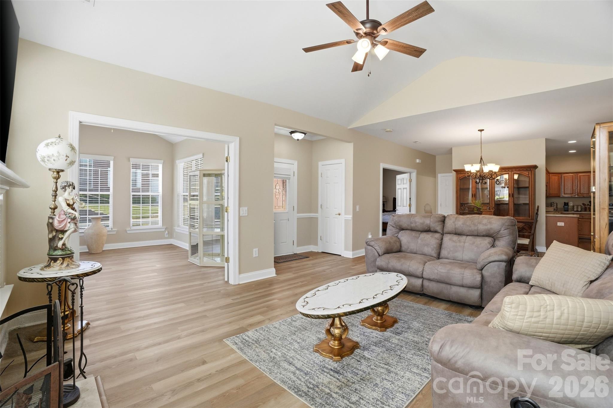 2118 N Castle Court, Matthews, NC - photo 9 of 37
