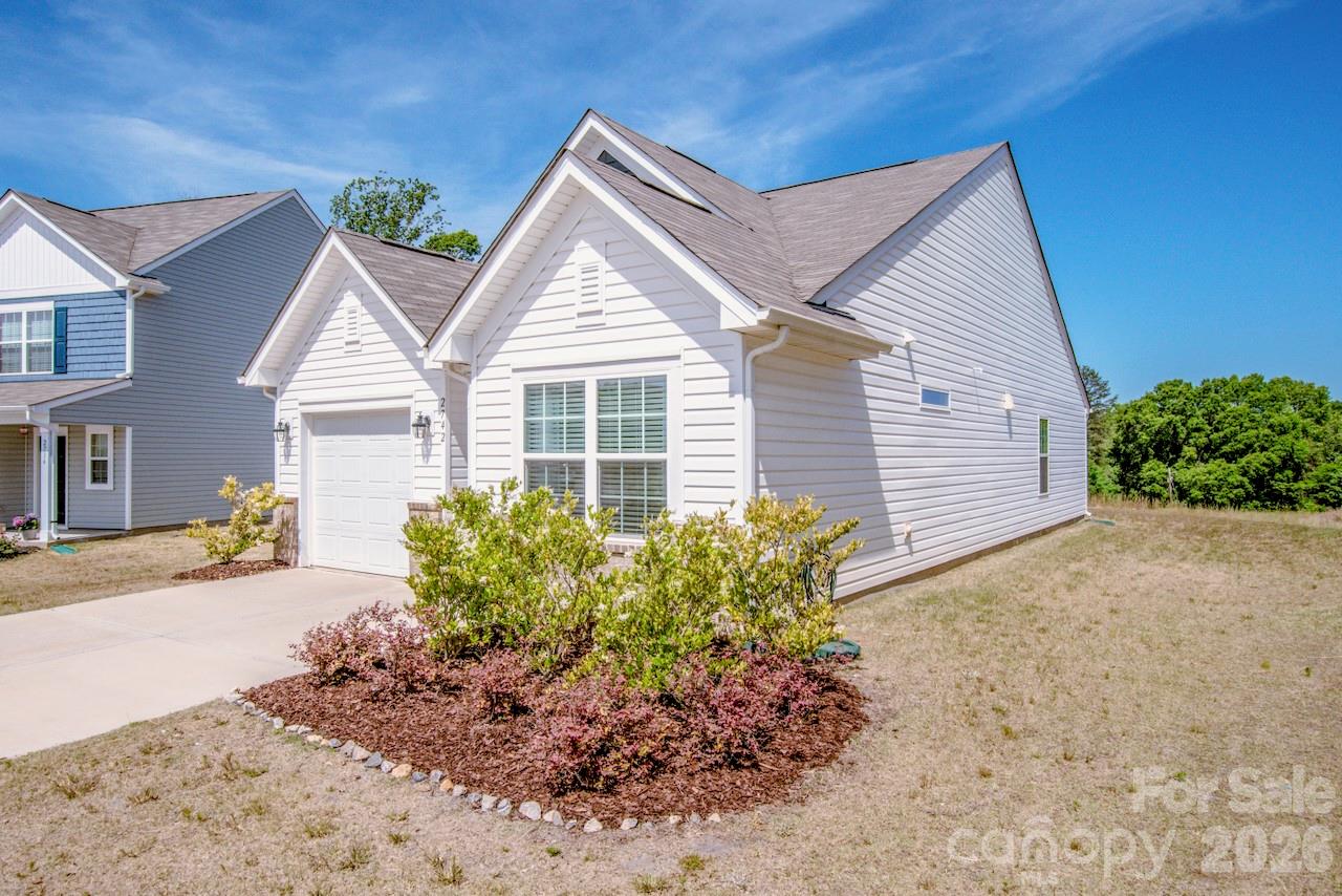 2742 Legacy Ridge Lane, Catawba, NC - photo 6 of 36