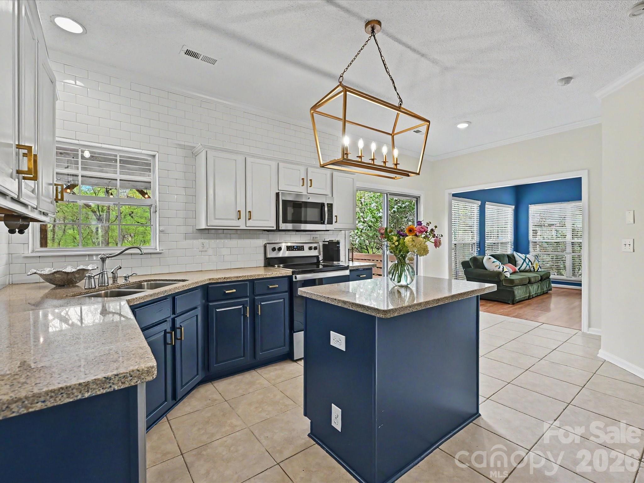 Photo 9 of 6315 Revlock Court, Charlotte, NC