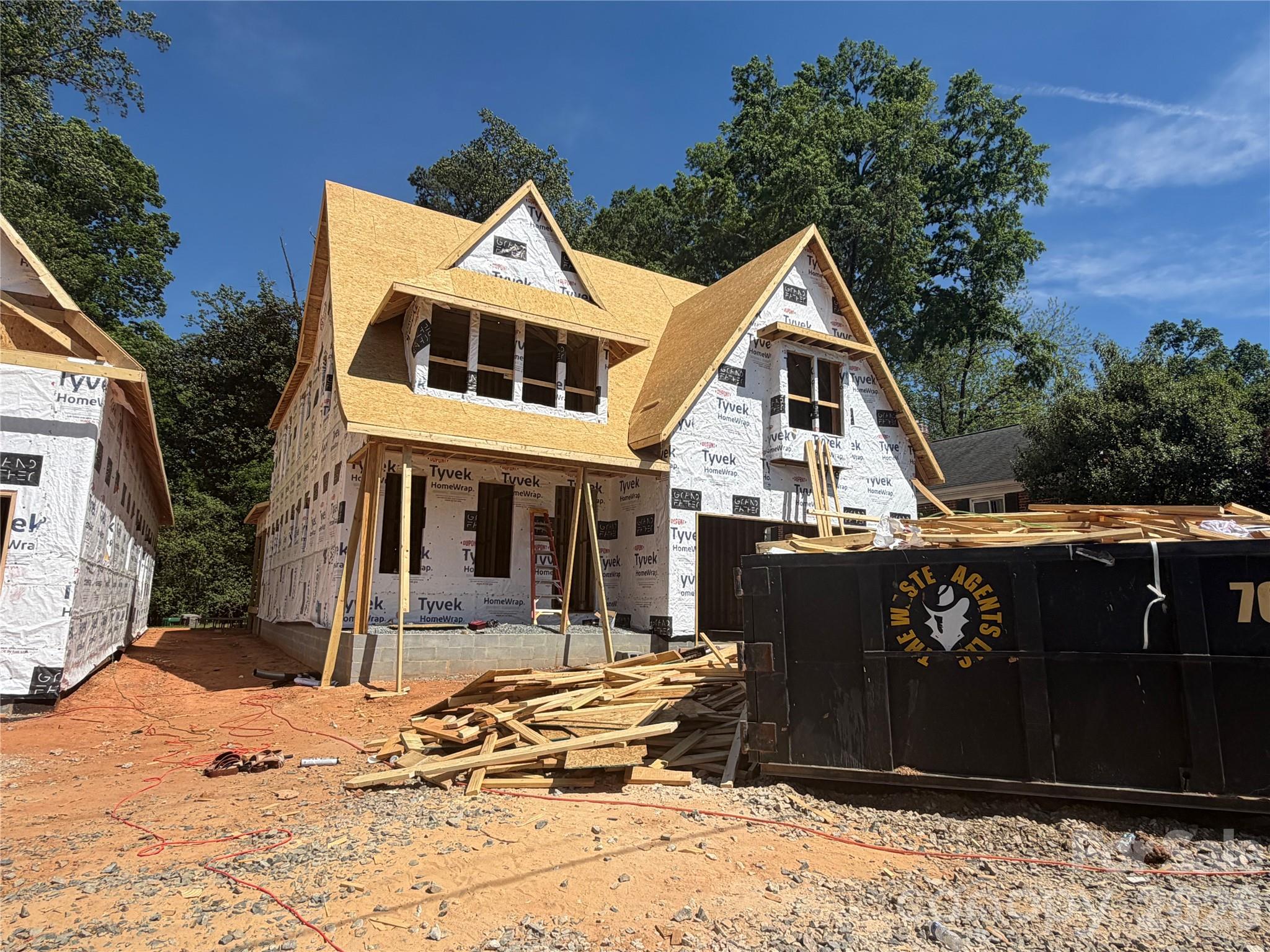 4201 Commonwealth Avenue, Charlotte, NC - photo 1 of 11