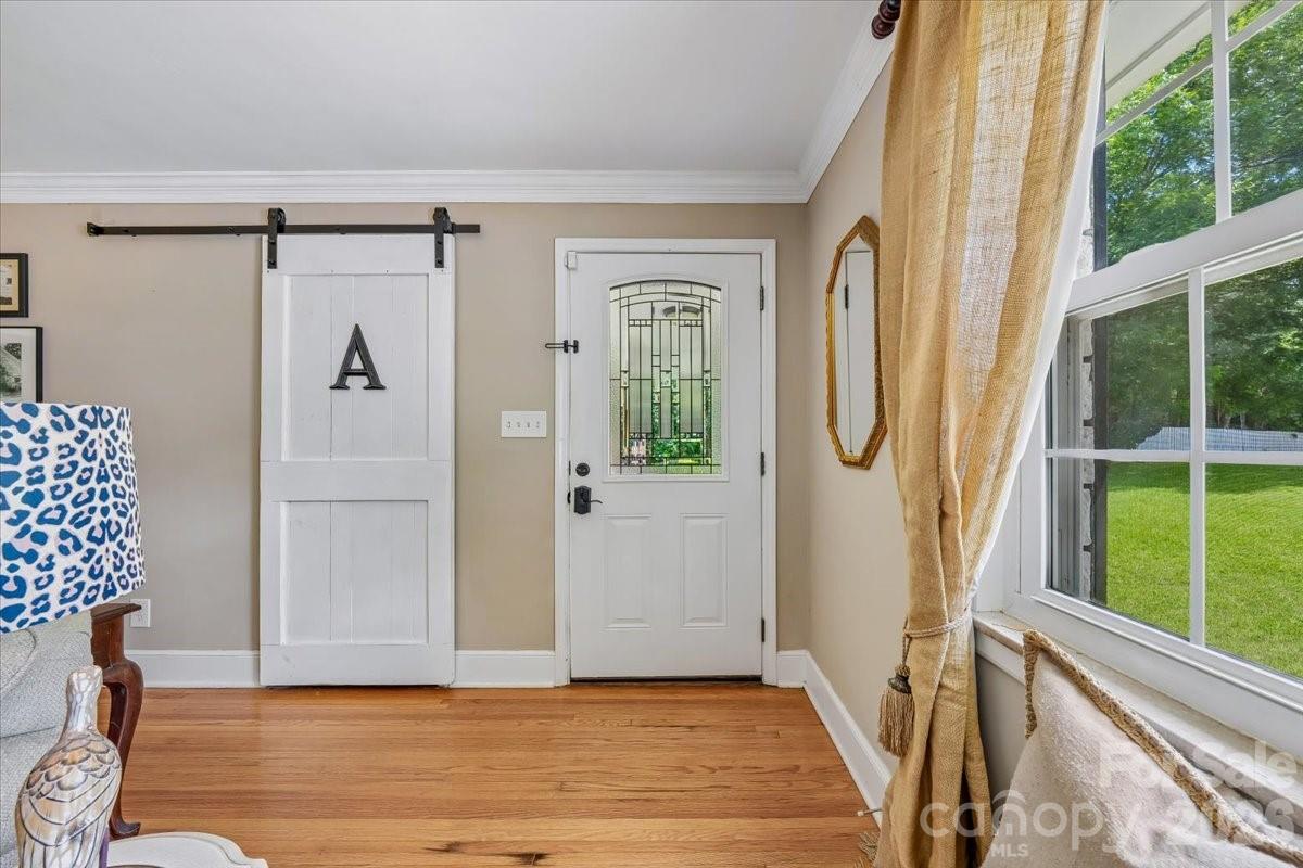 Home for sale at 1135 Blueberry Lane, Charlotte, NC — photo 5 of 48