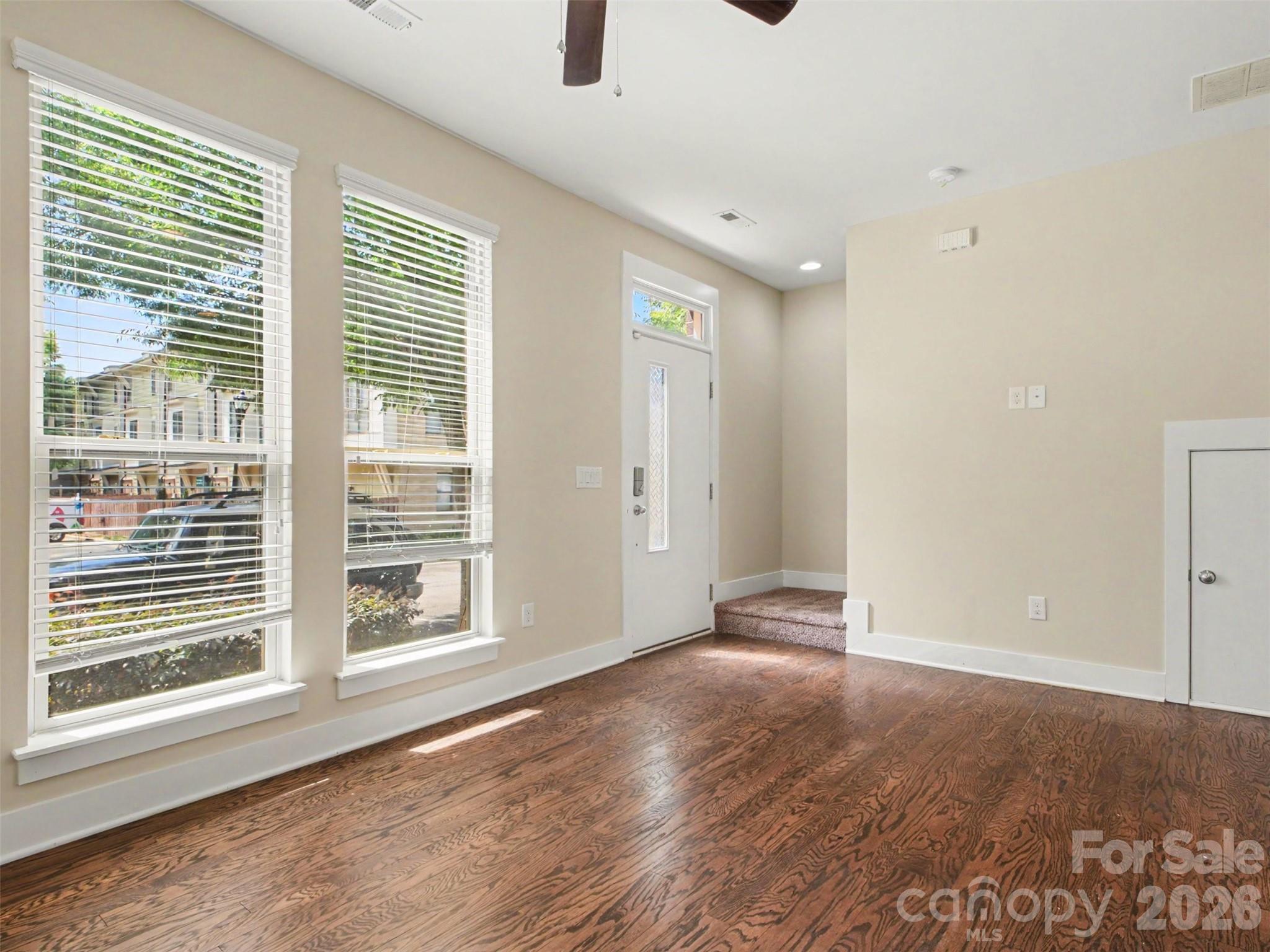 951 Warren Burgess Lane, Charlotte, NC - photo 5 of 23