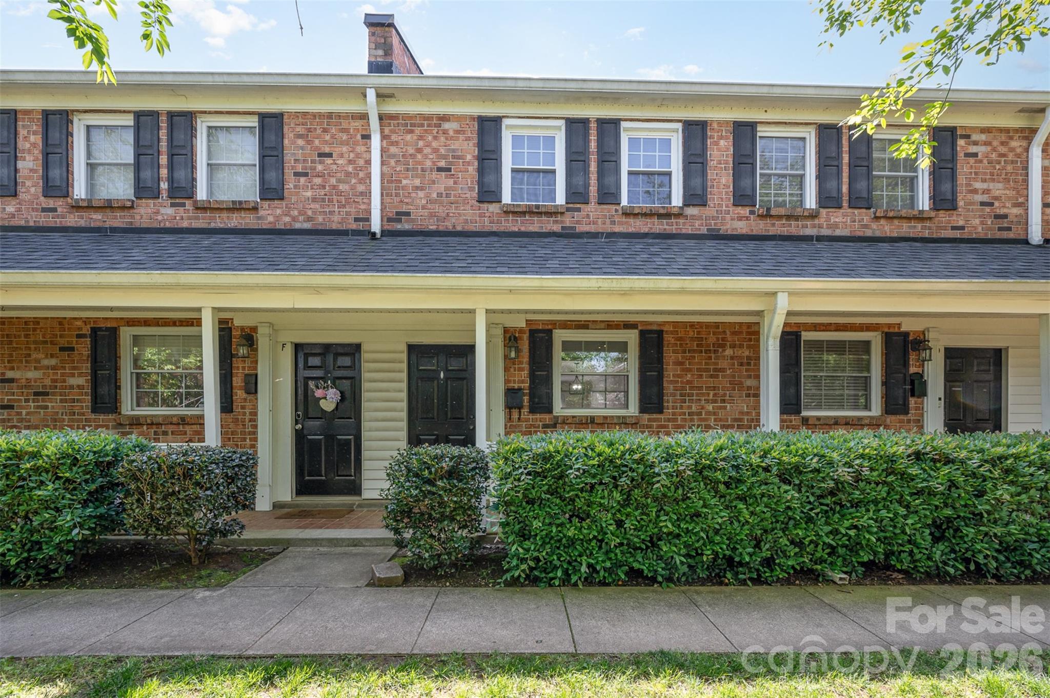 Home for sale at 1218 Green Oaks LaneE, Charlotte, NC — photo 1 of 35