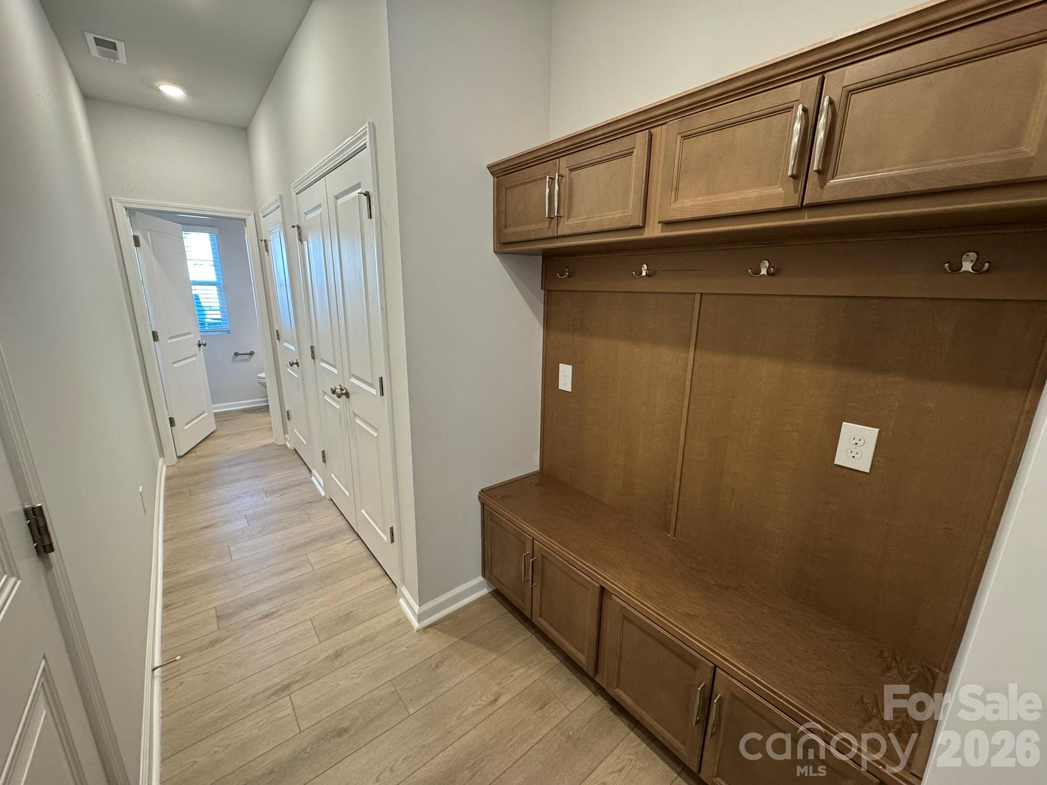 Photo 10 of 4632 Lakeview Road, Charlotte, NC