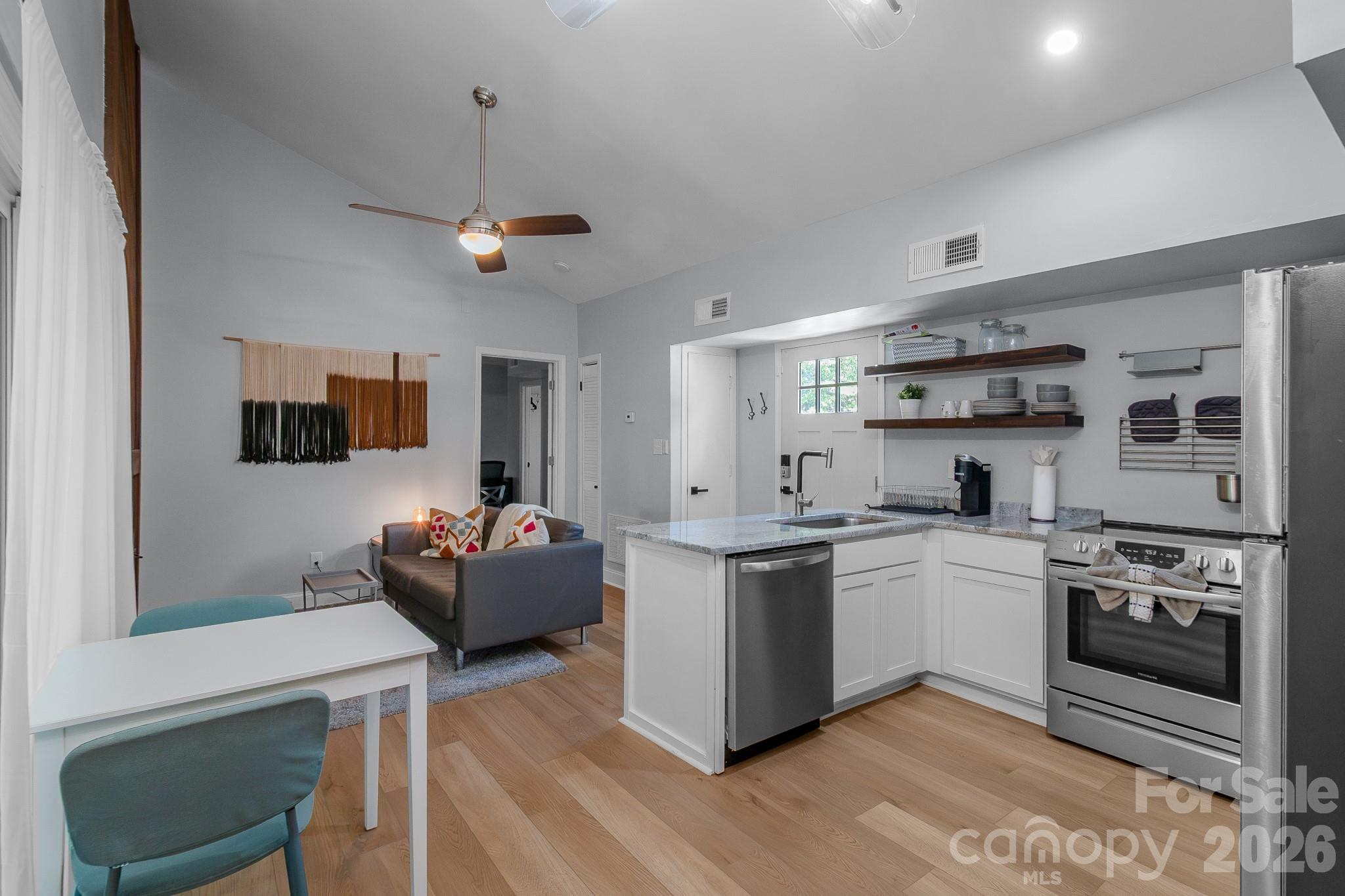 Photo 10 of 5812 Rock Hollow Drive, Charlotte, NC